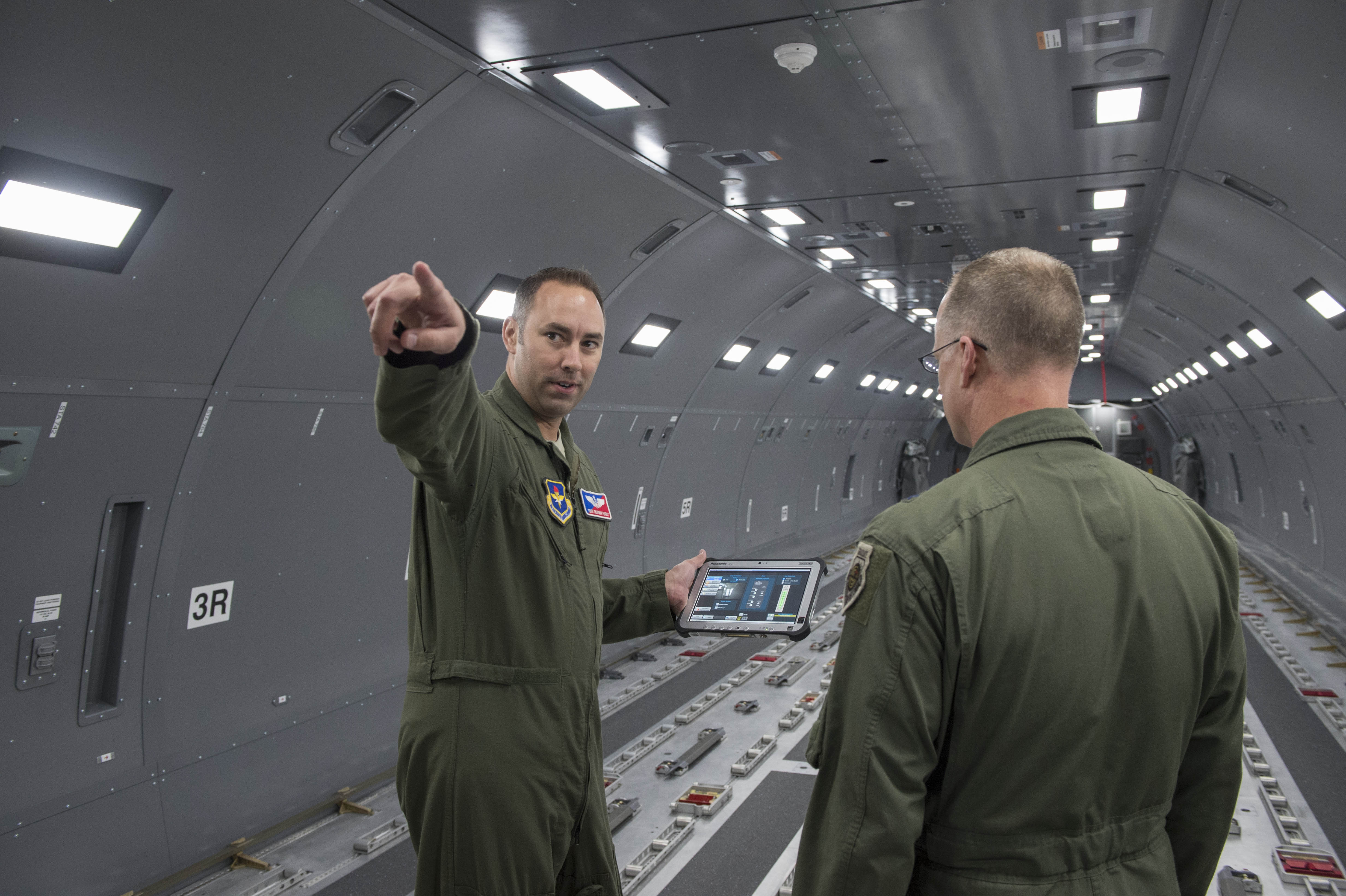 AETC Deputy Commander Visits 97 AMW > Altus Air Force Base > Article ...