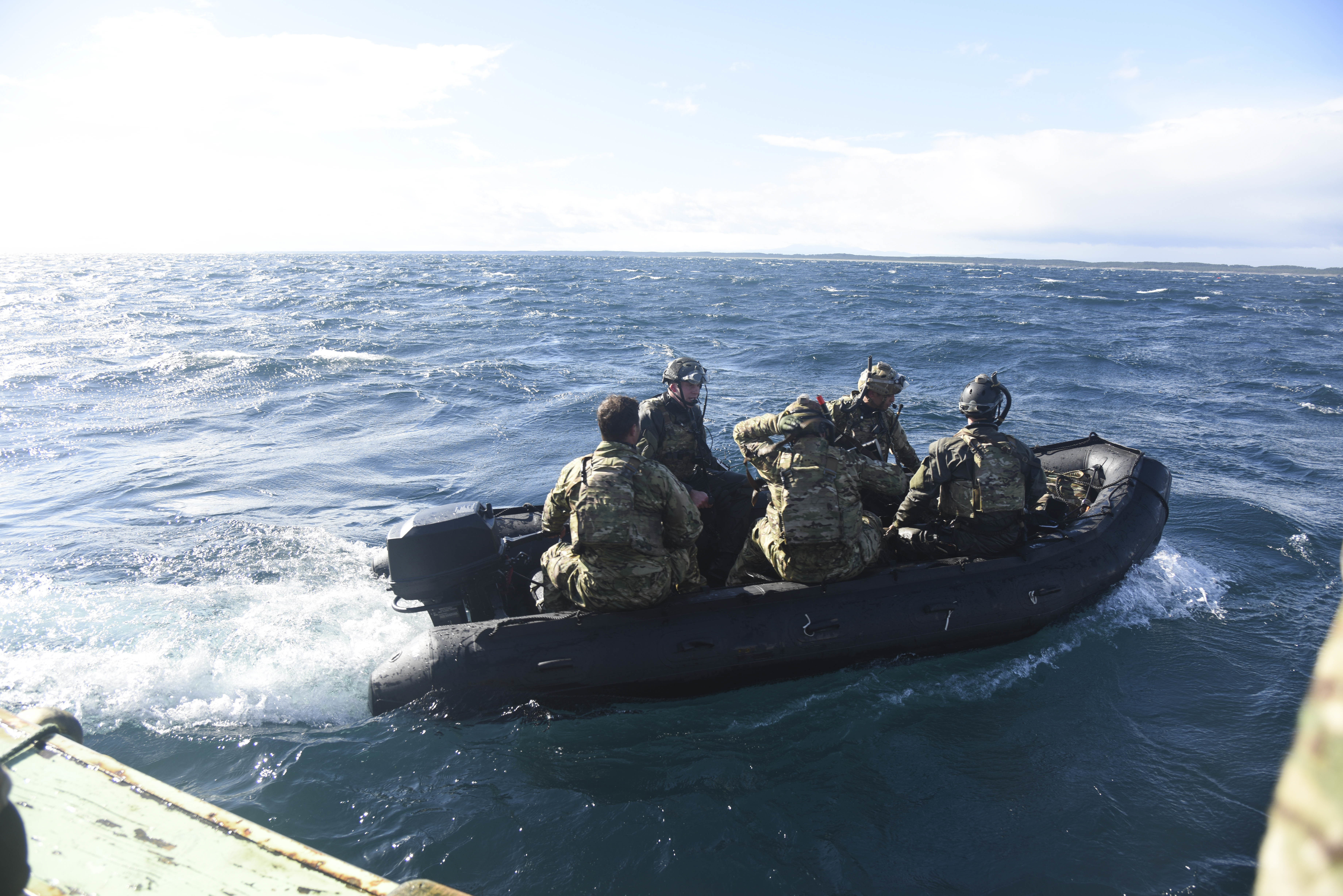 CSAR training enhances PACAF tactics > Pacific Air Forces > Article Display