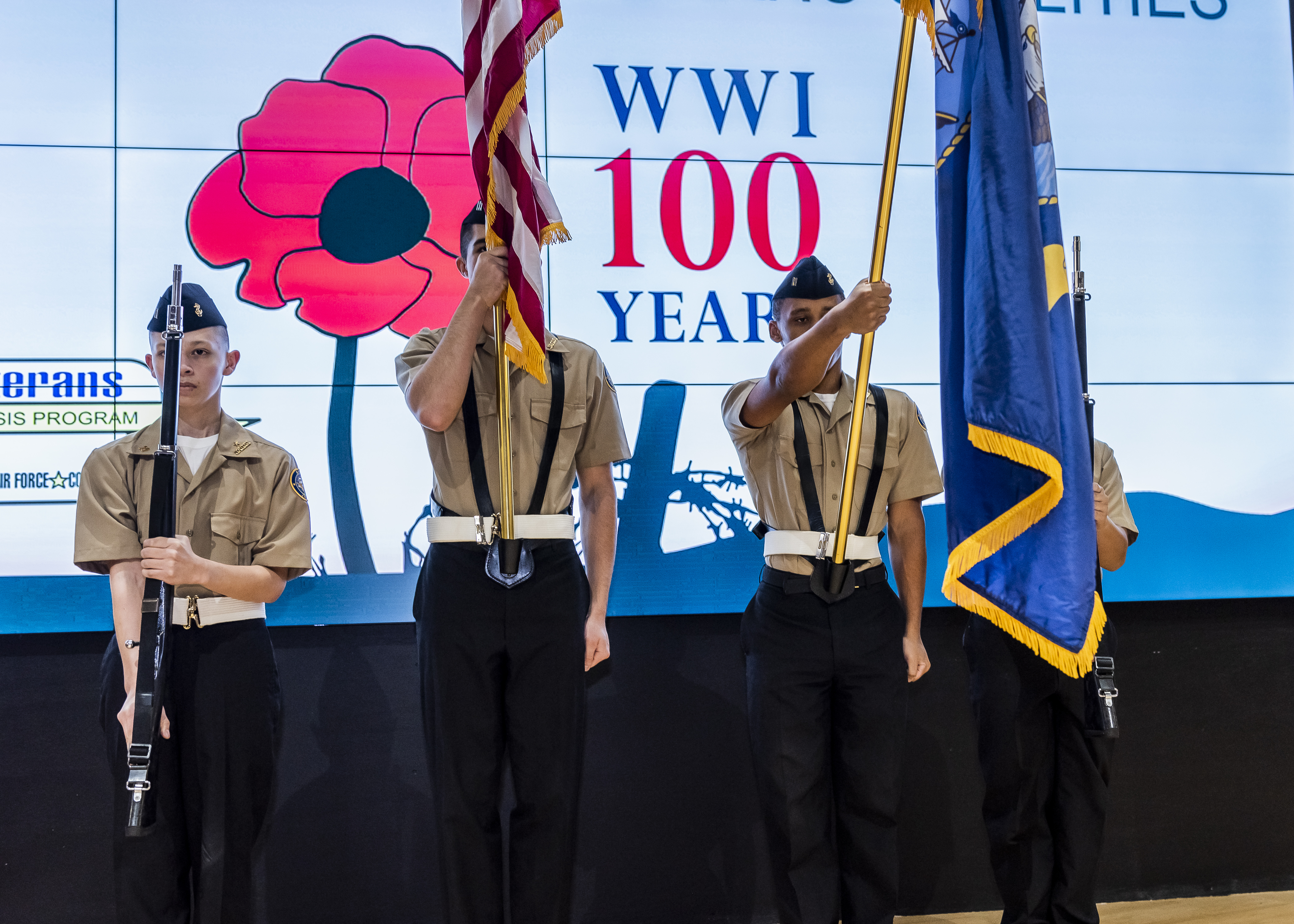 DSCC celebrates the military men and women that have served our nation ...