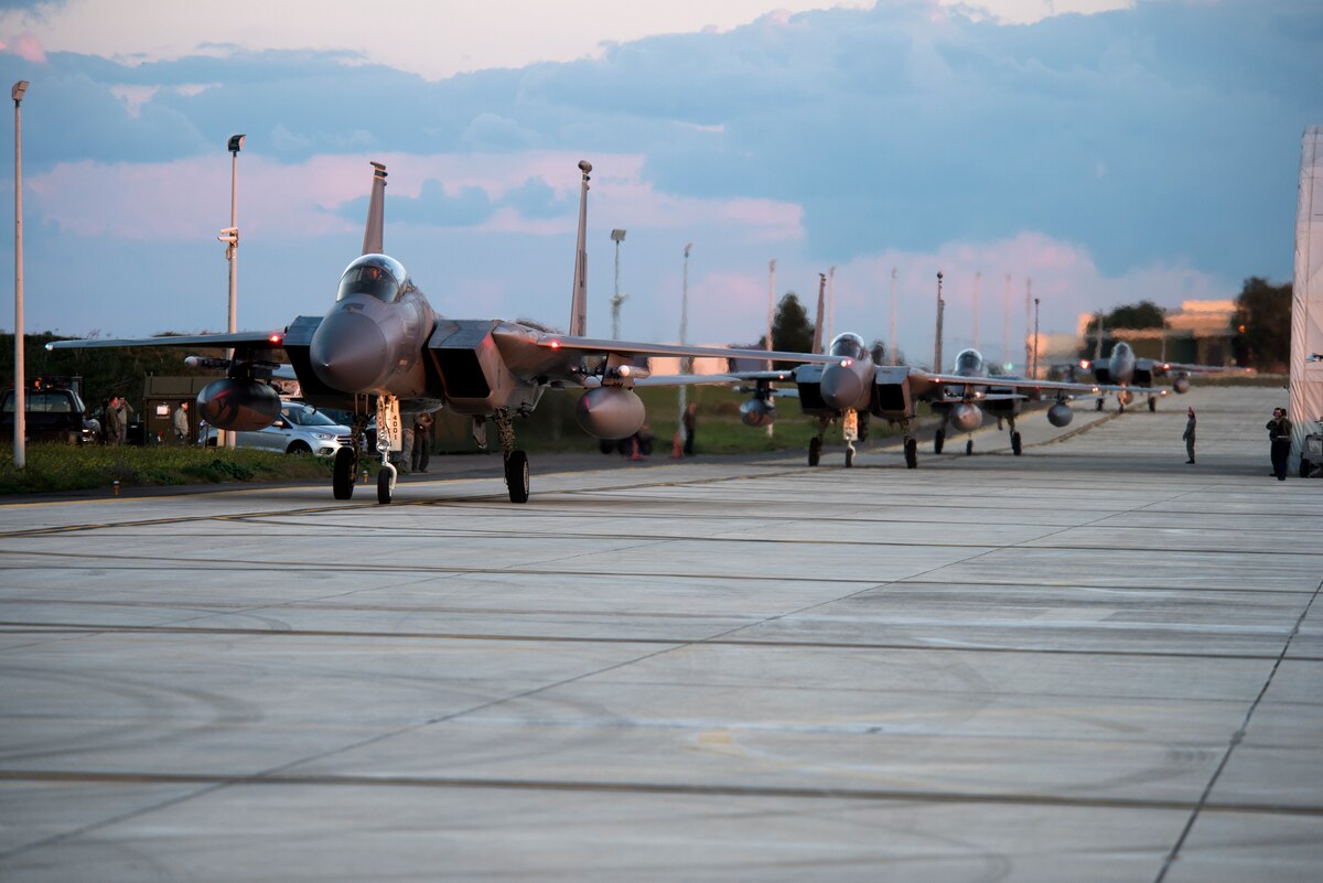 493rd FS trains during Tactical Leadership Programme 18-4 > Royal Air ...