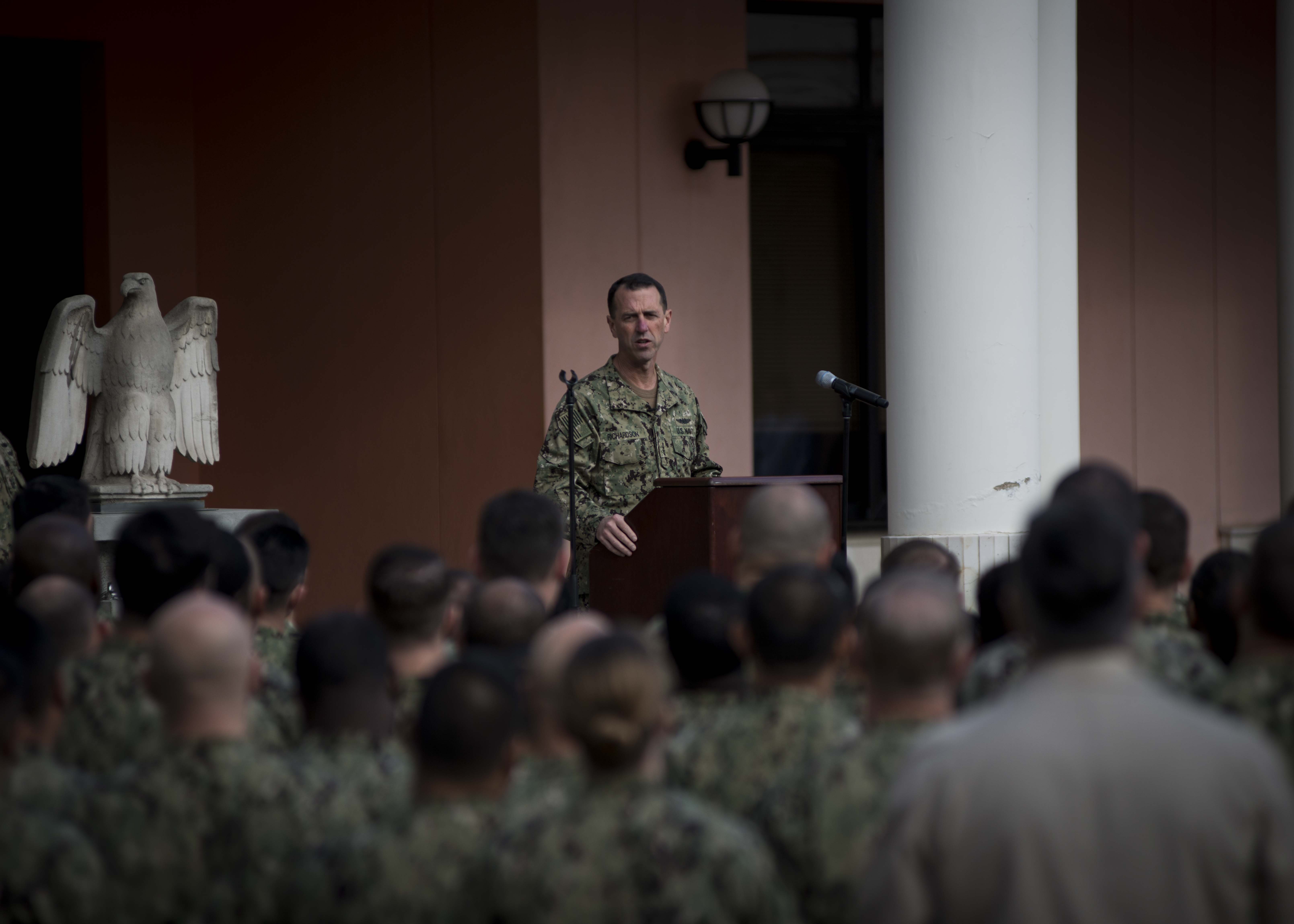 CNO, MCPON Visit Naples Region Sailors > United States Navy > display ...