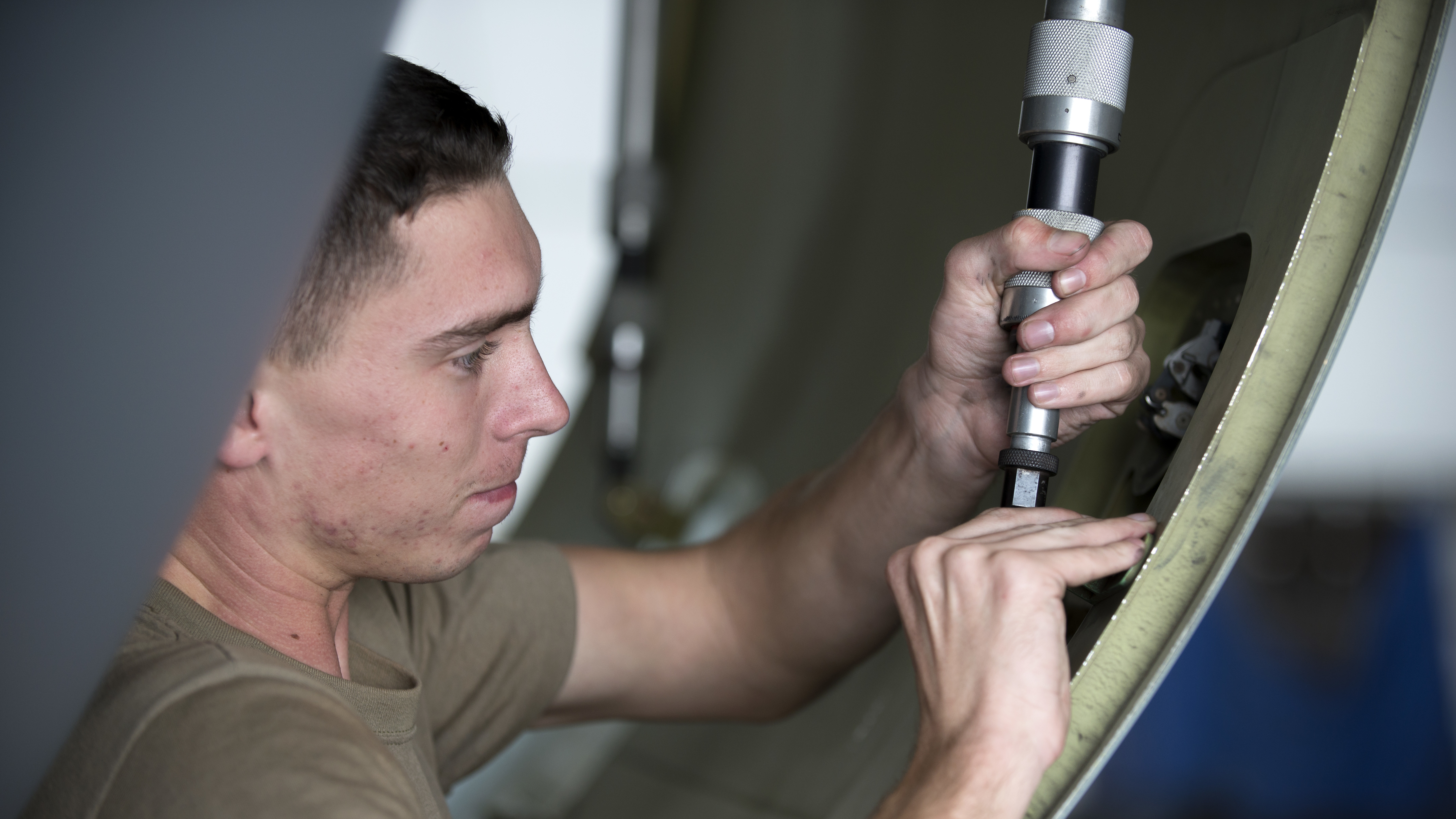6th AMXS Airmen oversee KC-135 upkeep > MacDill Air Force Base > News