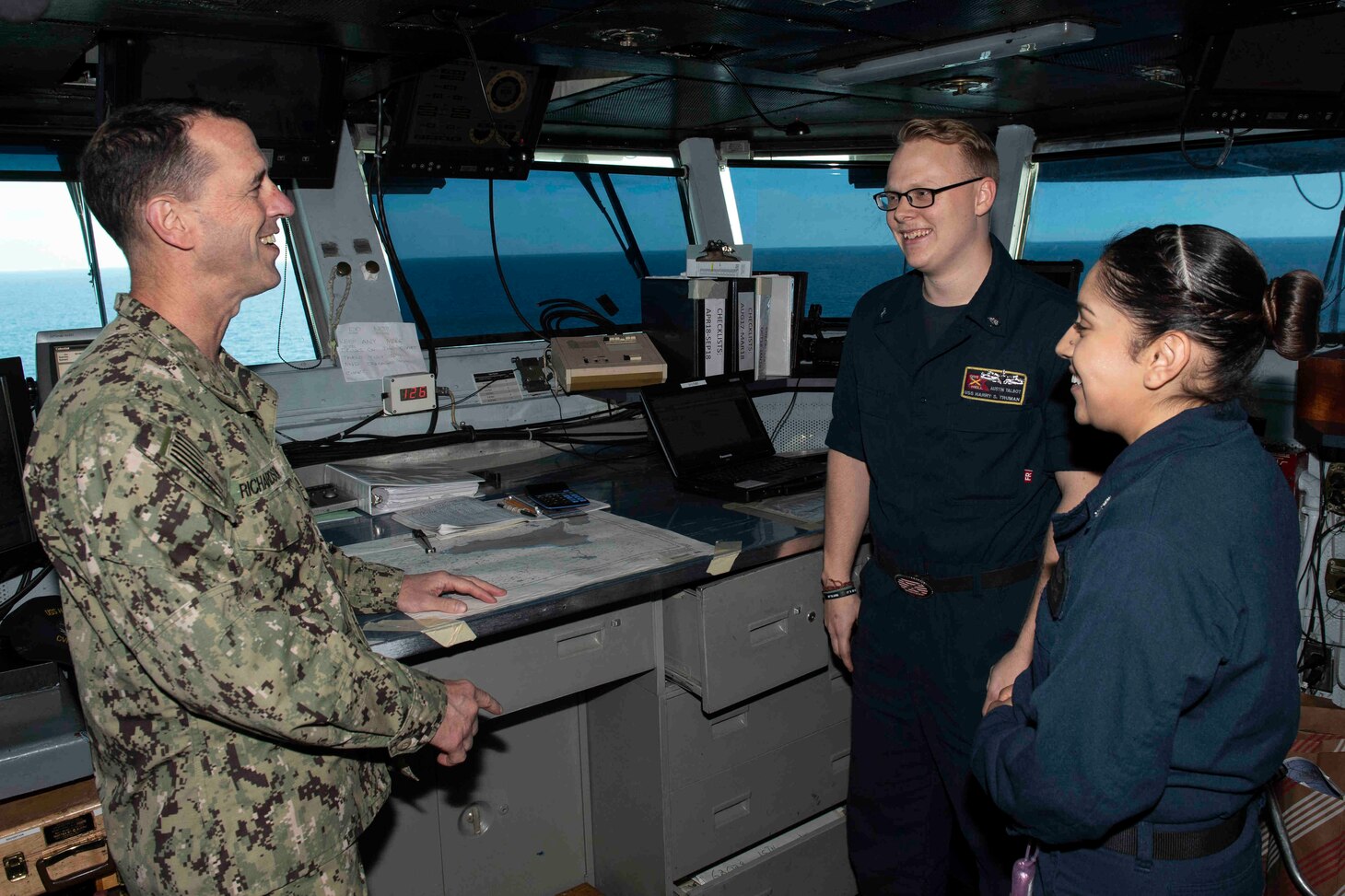 USS Harry S. Truman Celebrates Thanksgiving with CNO, MCPON > United ...