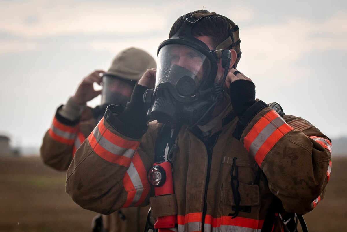 Feel the heat: structural fire training > Eglin Air Force Base ...