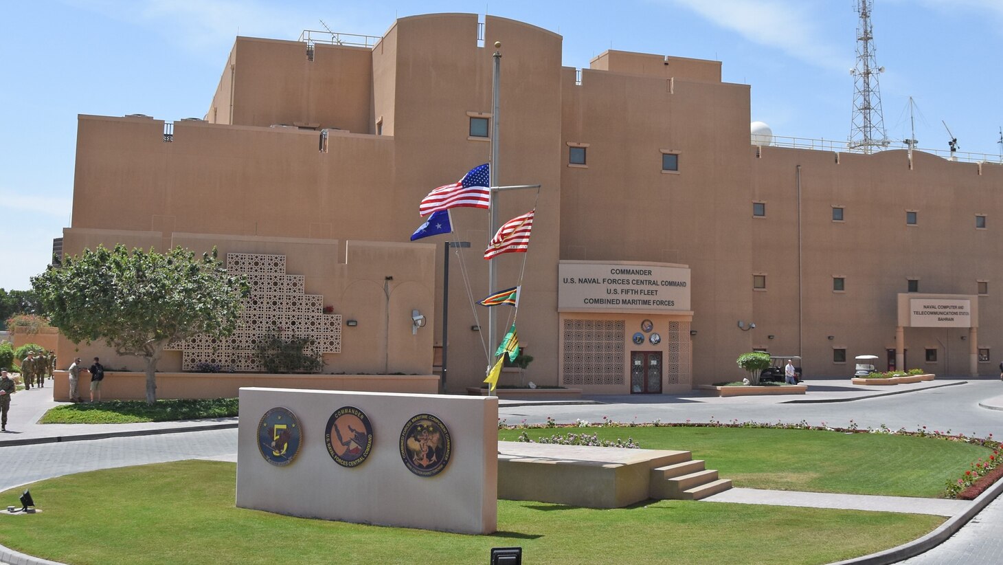 Local Imam Breaks Fast at NSA Bahrain > United States Navy > News Stories