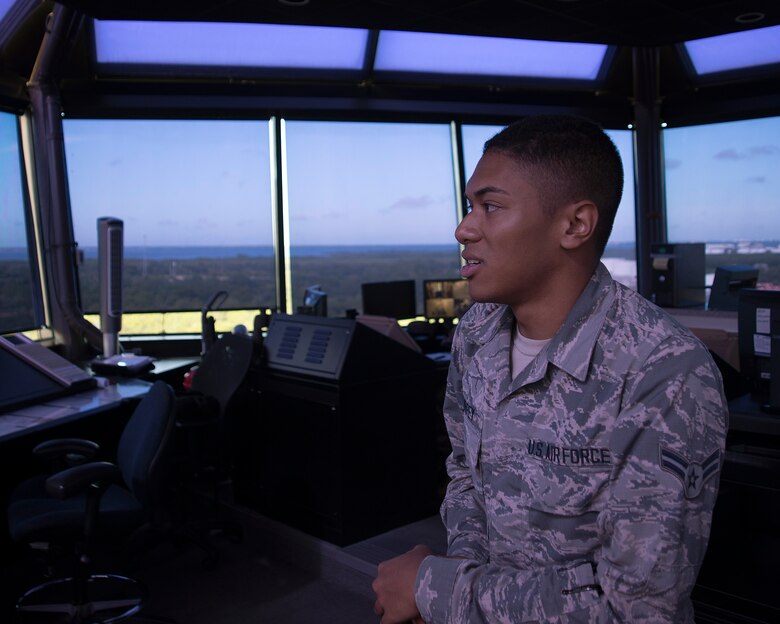 MacDill team keeps flightline, skies clear for take off > MacDill Air ...