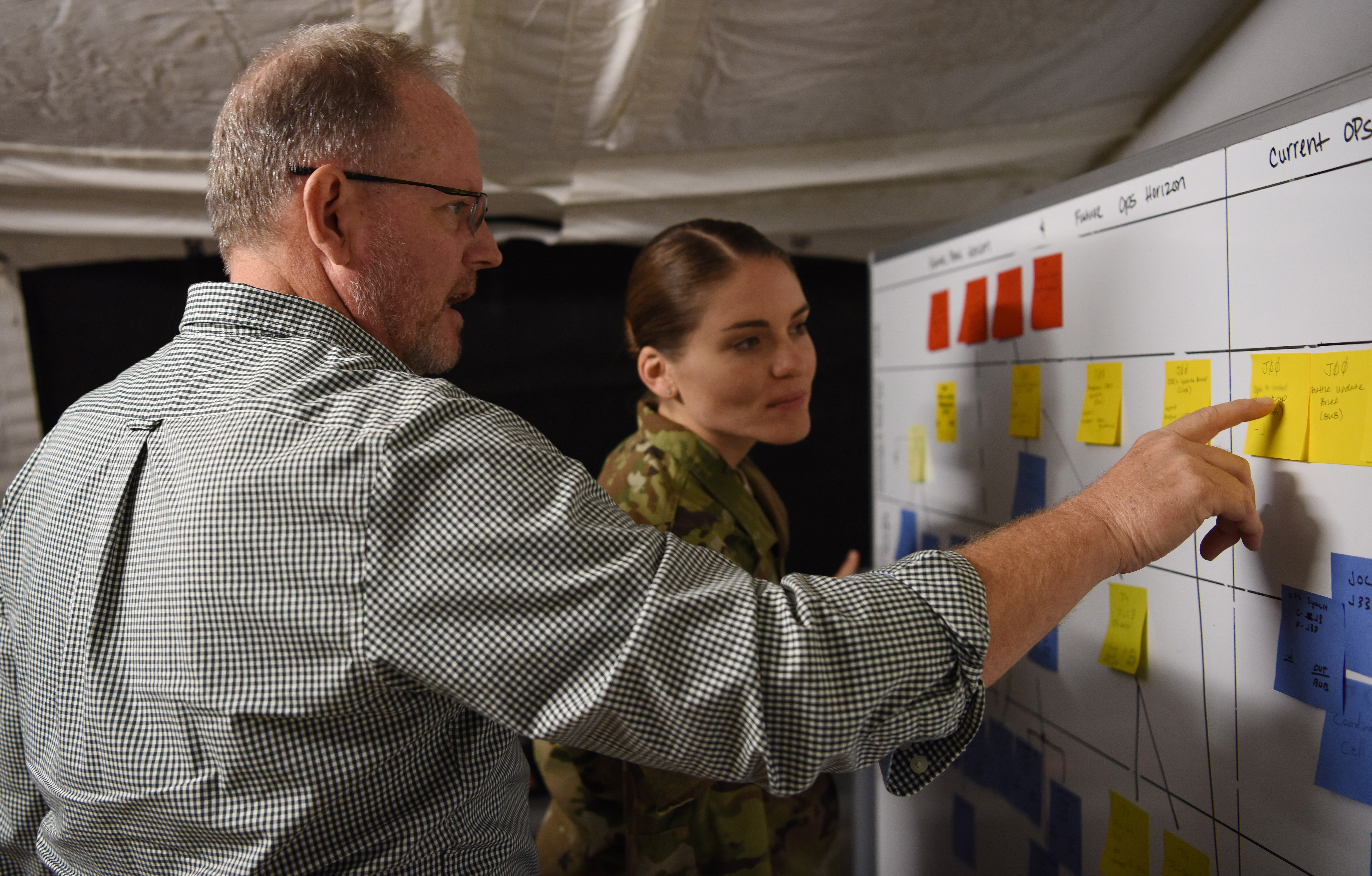 Combat comm integrates with Ninth AF during STAFFEX 18-6 > 15th Air ...