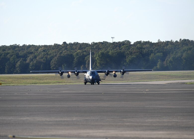 Little Rock AFB accepts military aircraft in response to Hurricane ...
