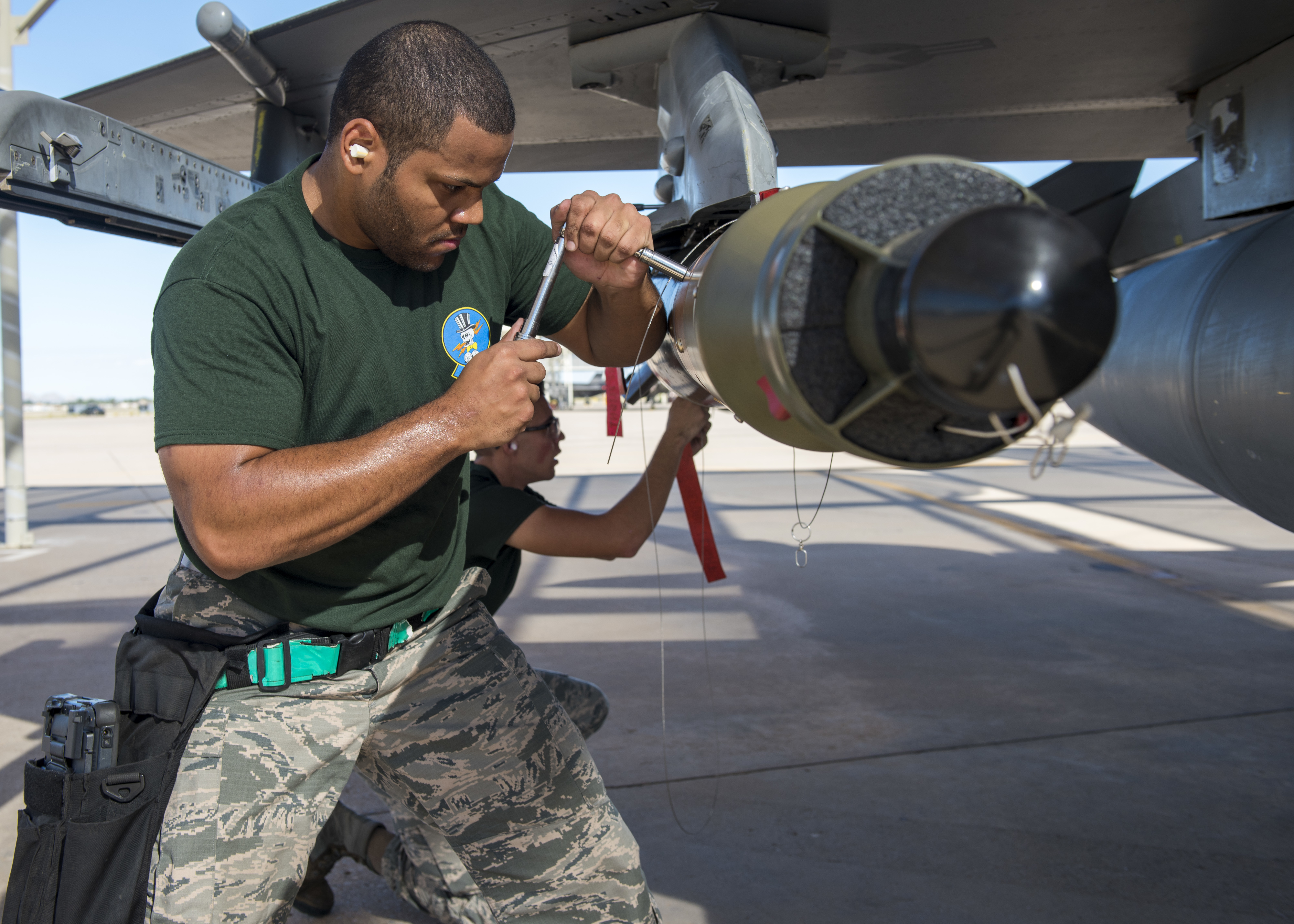 2018 Third Quarter Load Competition > Luke Air Force Base > Article Display