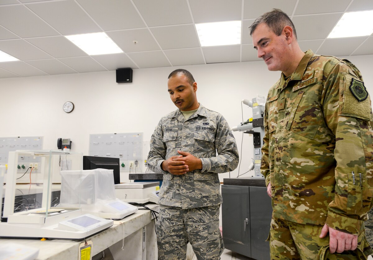 ‘World’s Best Wing’ command team tours 86th Maintenance Group ...