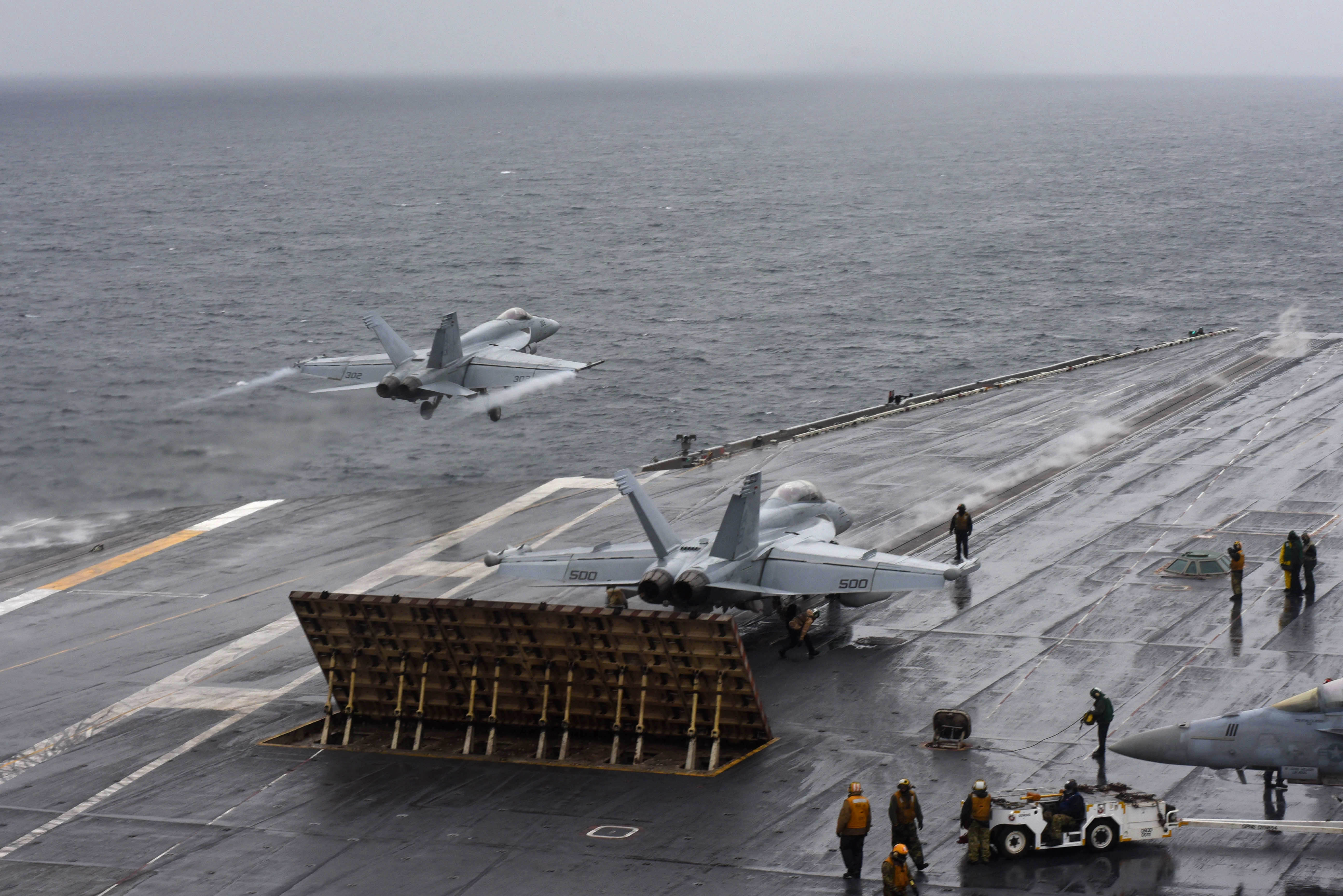 Navy Announces Aviation Retention Bonuses > United States Navy ...