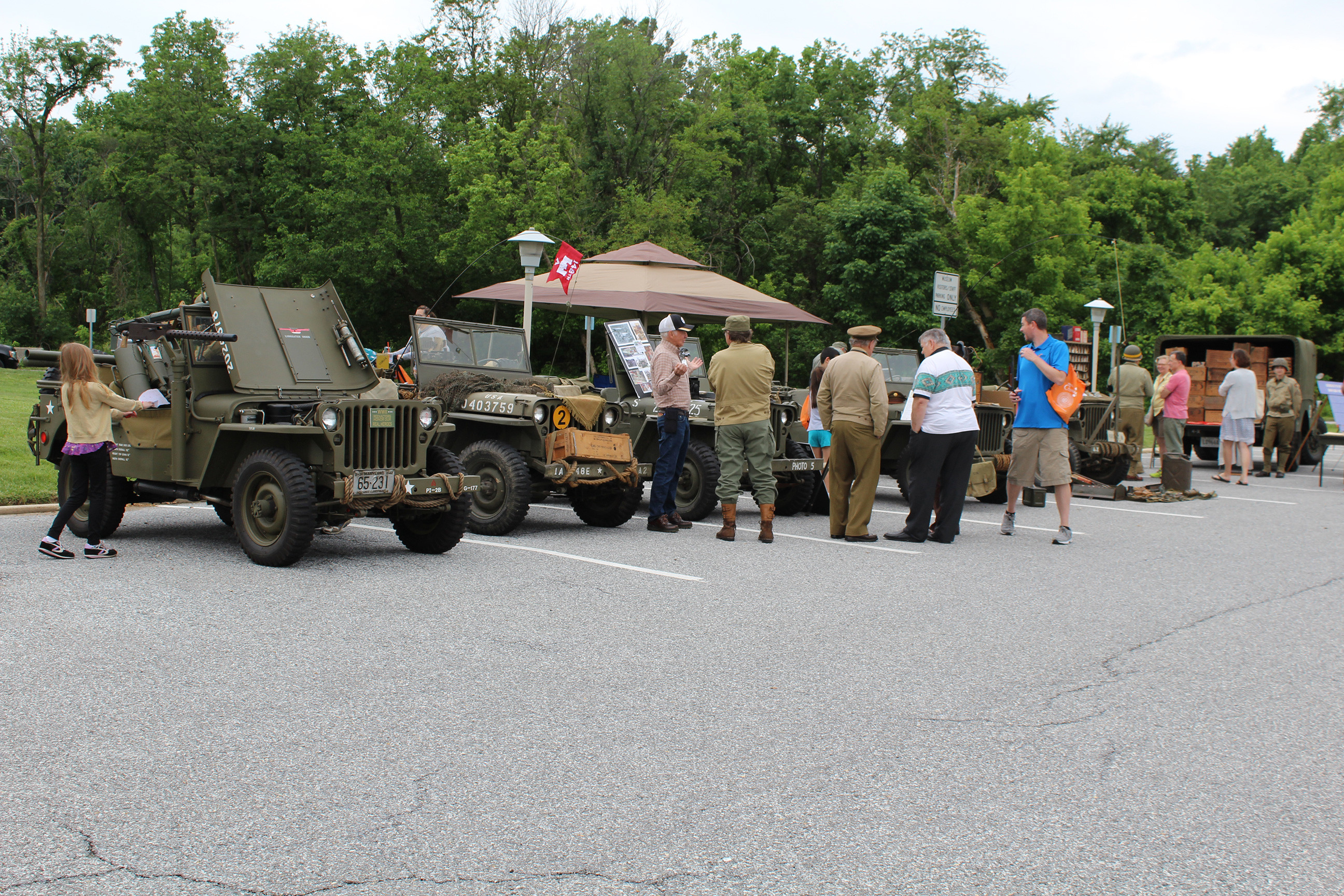 Armed Forces & National Police Celebration Brings Record Crowd to ...