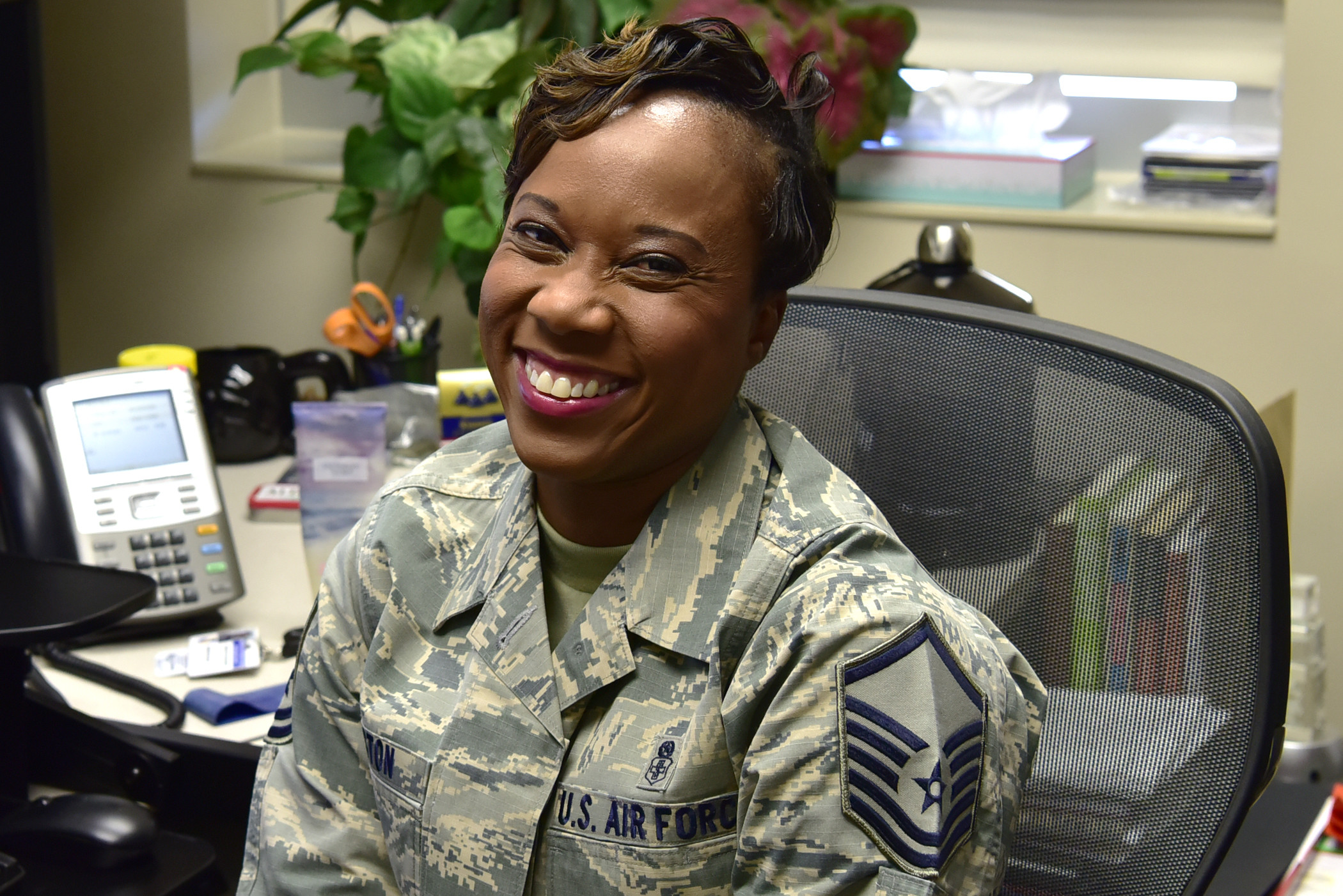 Airman completes Marine Corps NCO course > Air Force > Article Display