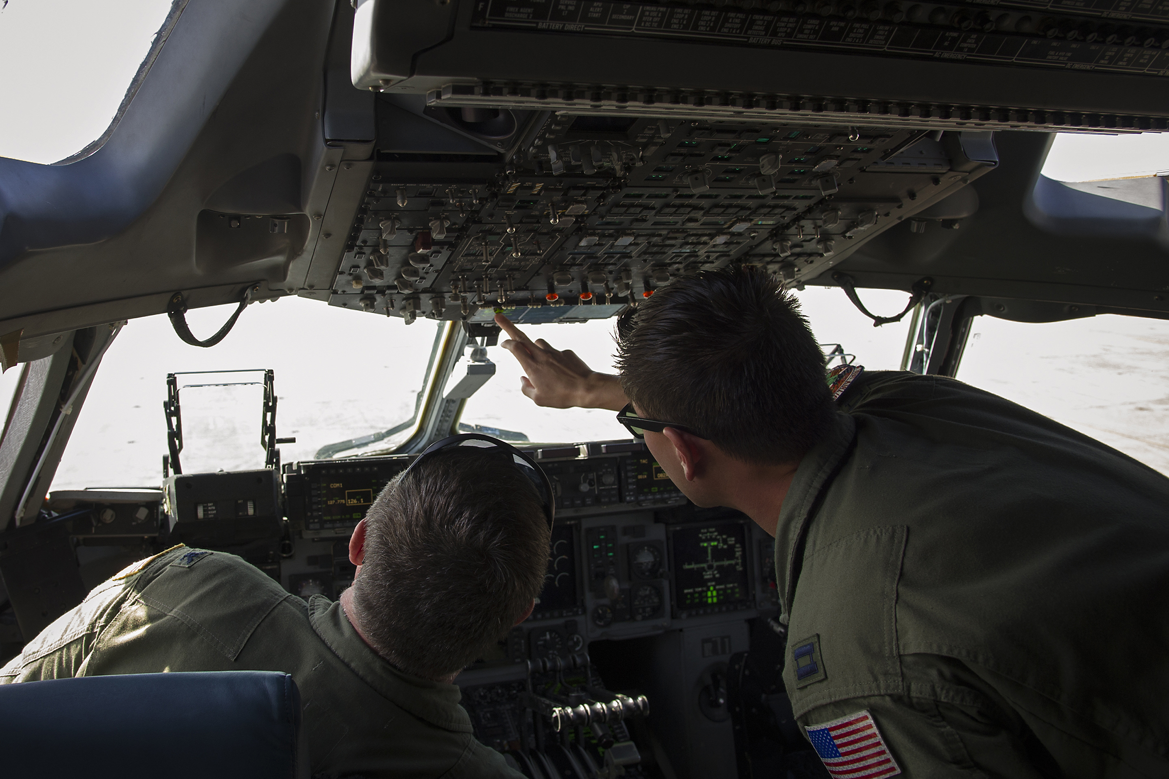 315th AW stadium flyover helps kick off Jaguars game > Joint Base ...