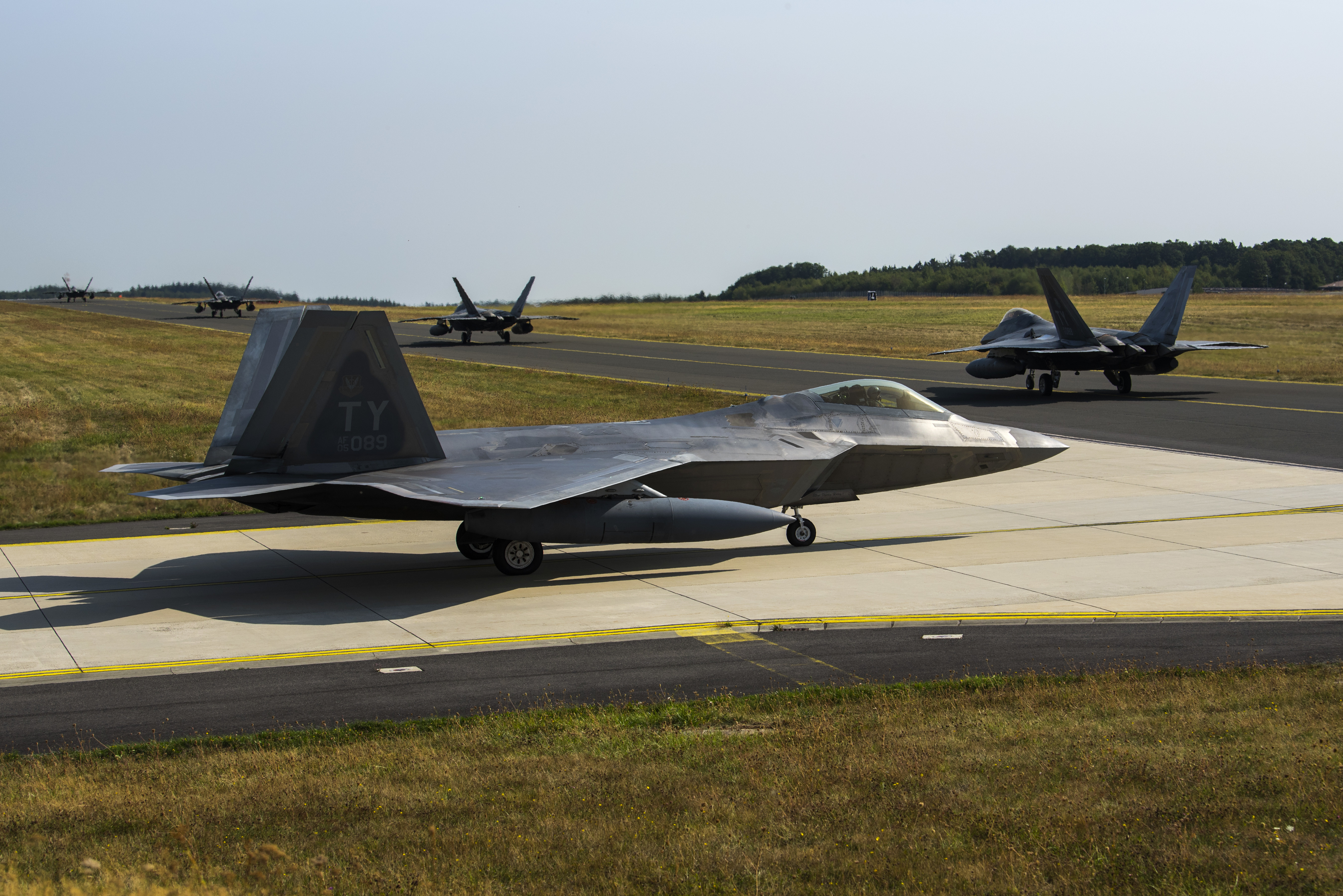 F-22s successfully complete flying training deployment > Spangdahlem ...