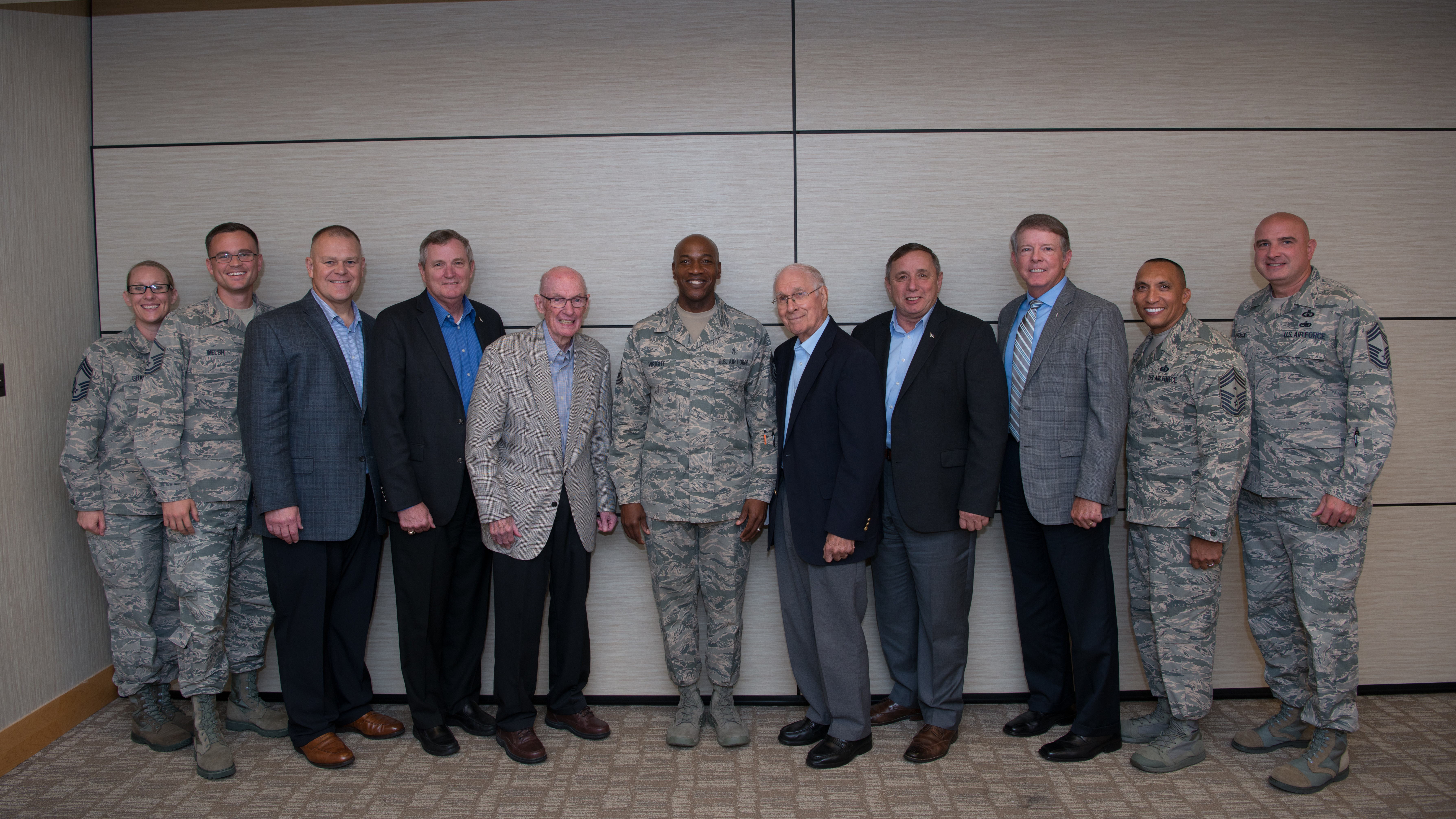 Chief Master Sergeants of the Air Force meet to discuss future force > U.S. Strategic Command ...