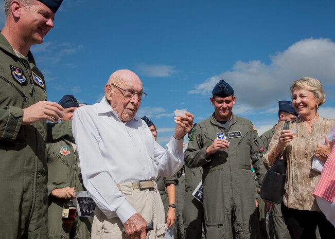 Lt. Col. Richard Cole, last of the 80 Doolittle Raiders, turns 103