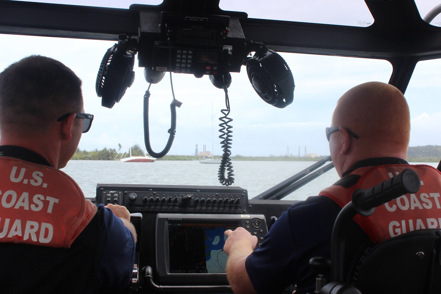 Coast Guard Reopens Ports to Vessel Traffic in Honolulu, Maui Counties ...