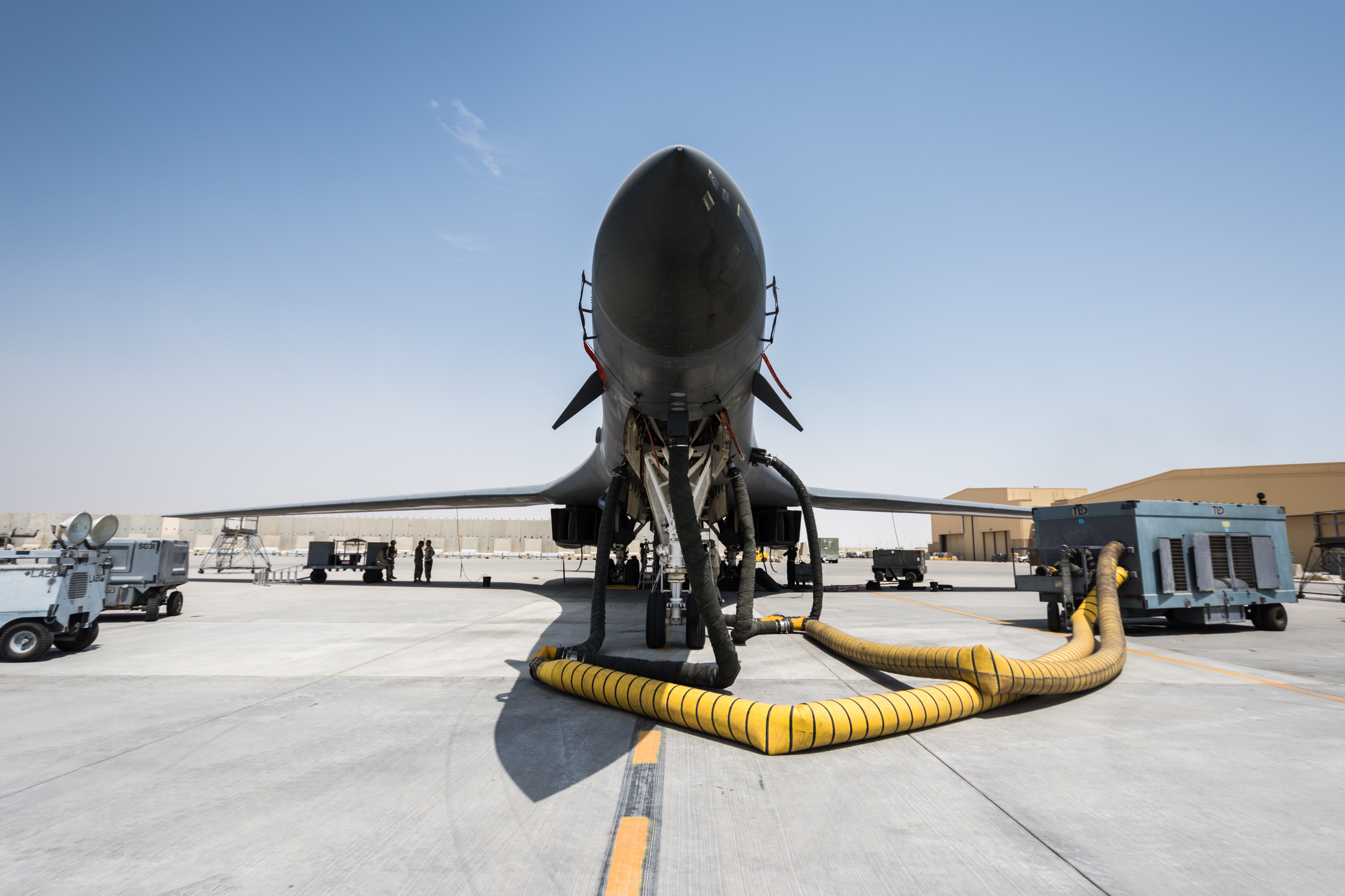 B-1B weapons loaders conduct combat-capability training