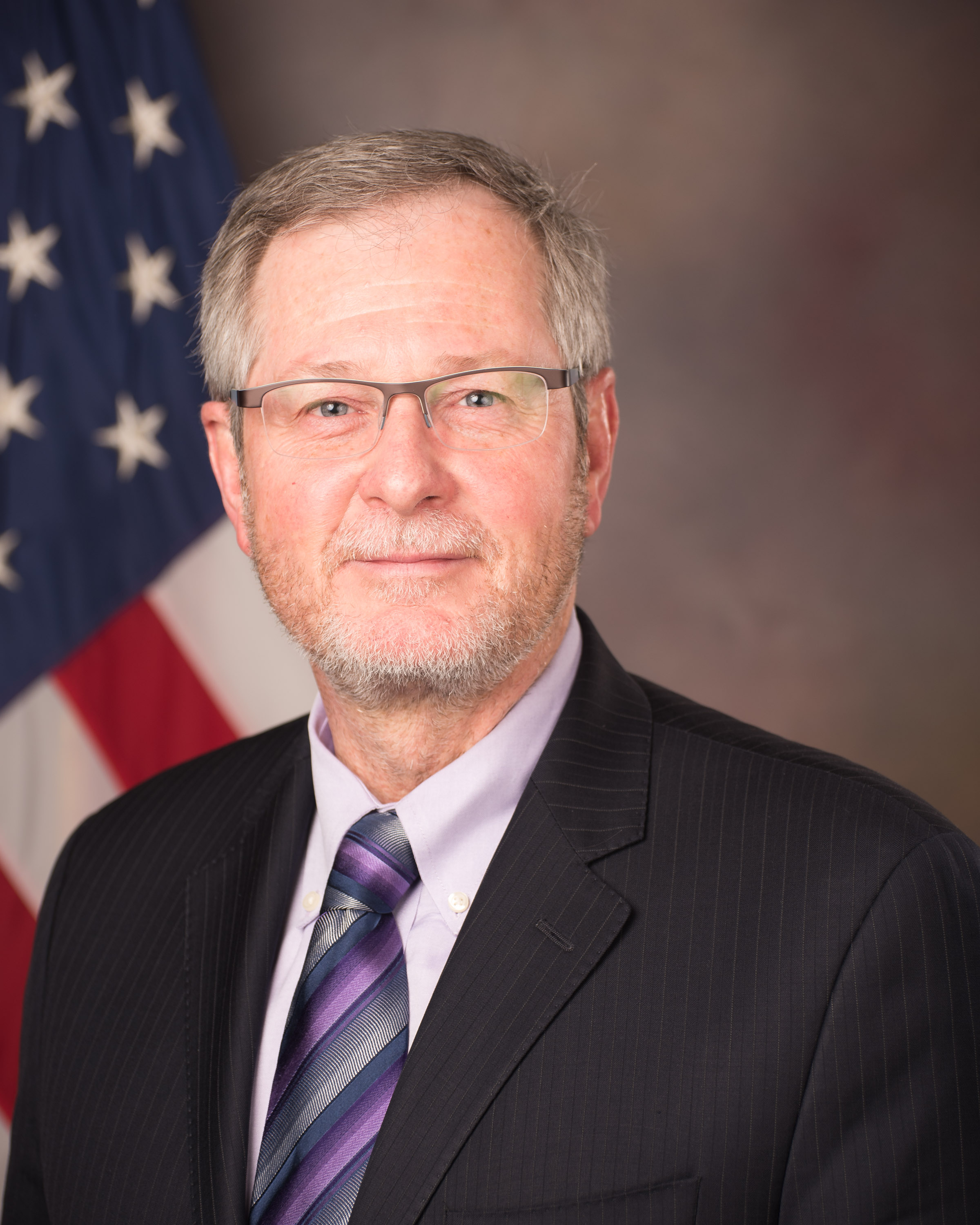 Stephen Lowe Ph.D > College of Information and Cyberspace > Article View