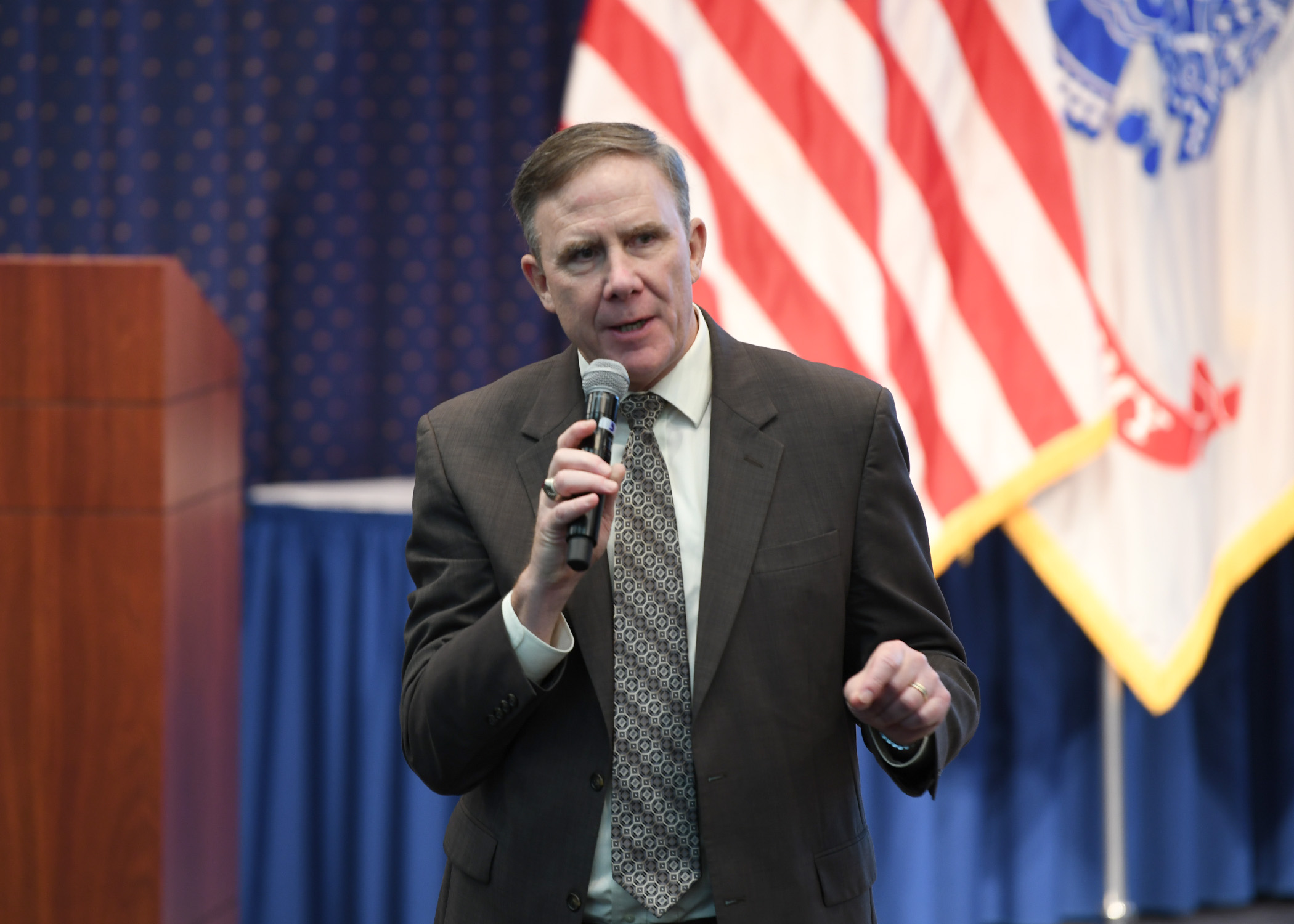 First-ever DLA Industry Day helps agency promote key SECDEF priorities ...