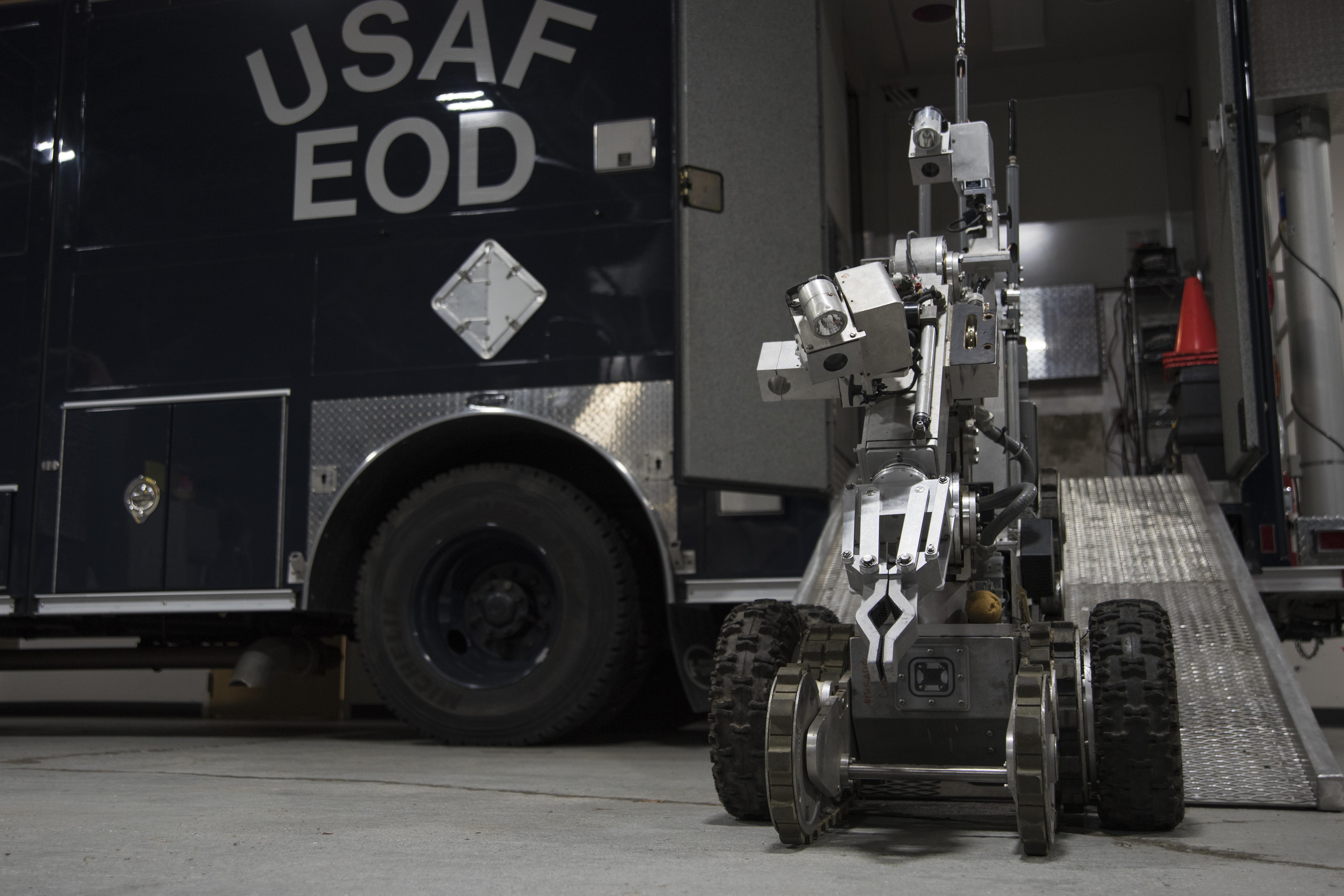 EOD Technicians Describe Their Equipment, Mission > Air University (AU ...