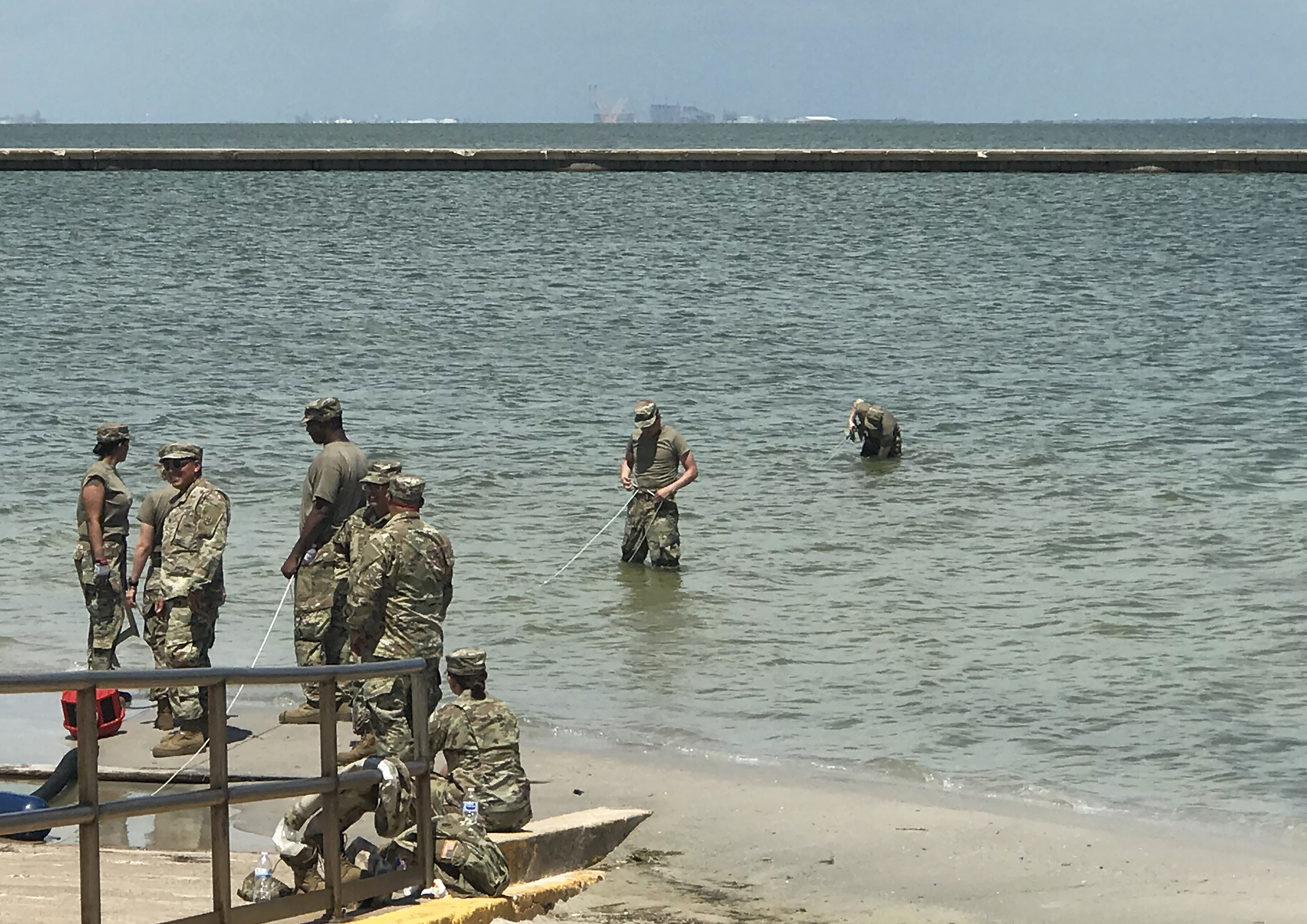 Texas Army Reserve unit takes to bay, performs water operations ...