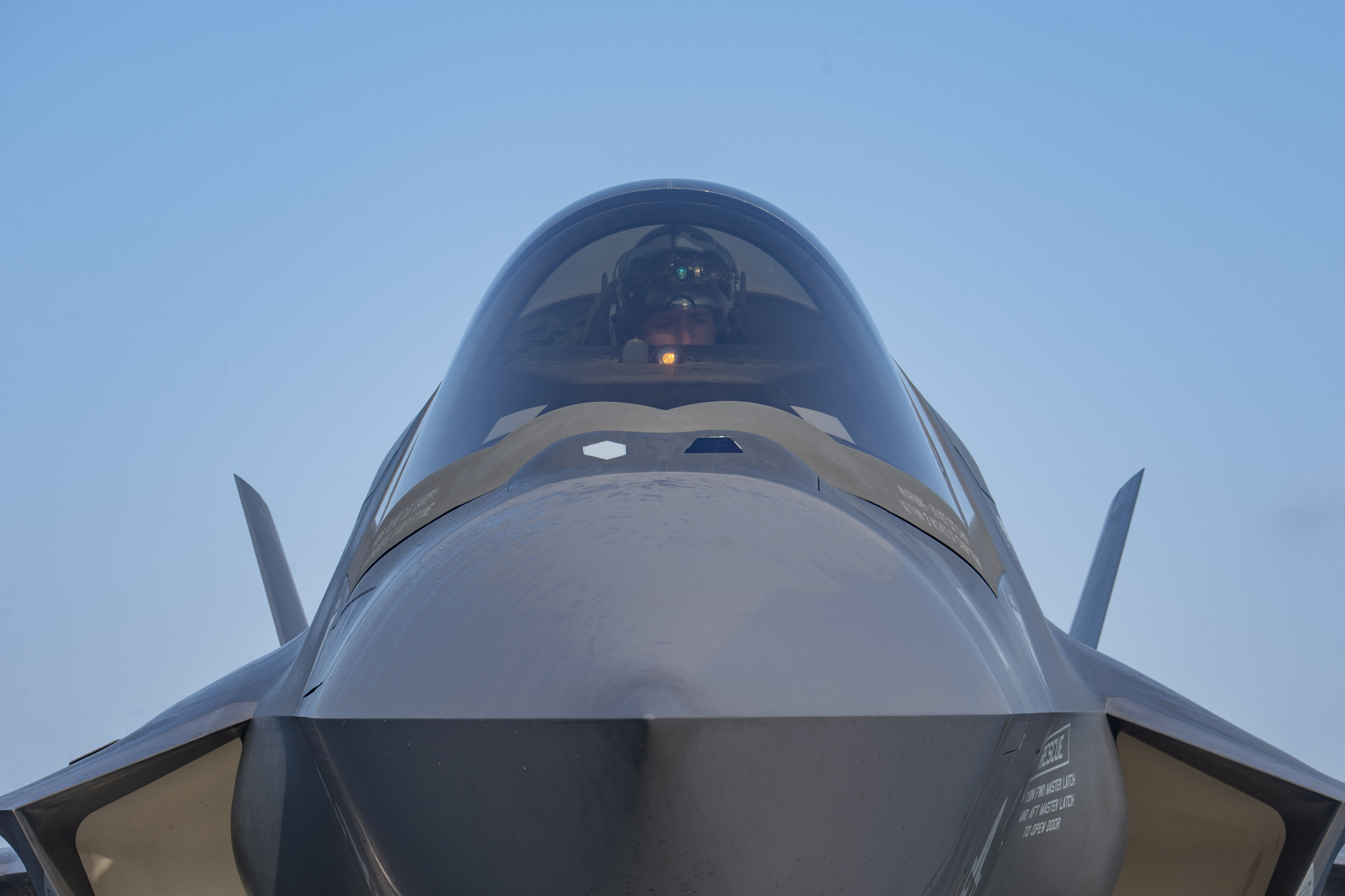 USMC F-35B Conducts First Combat Strike in CENTCOM AOR > United States ...