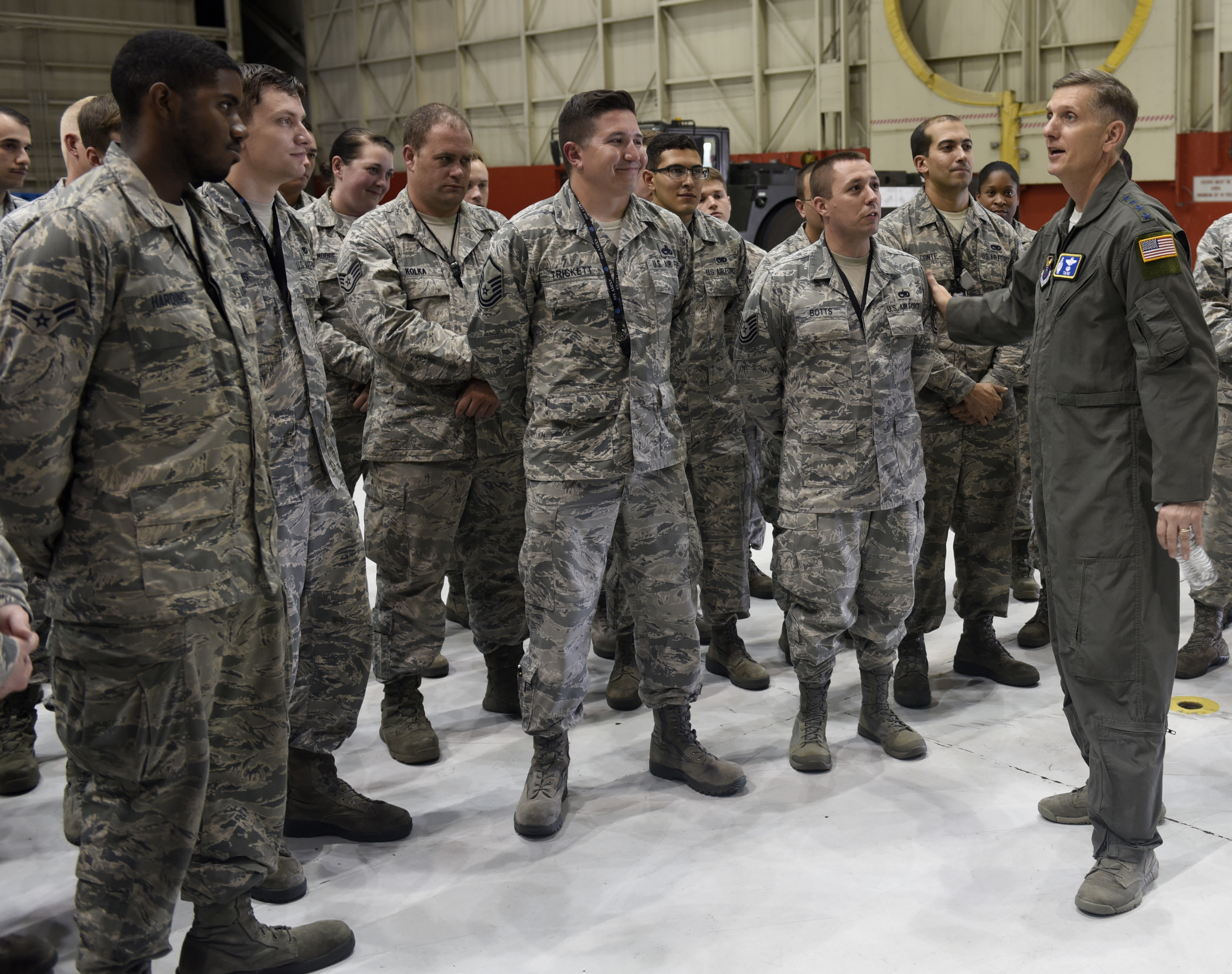 Global strike leader connects with nuclear command, control team ...