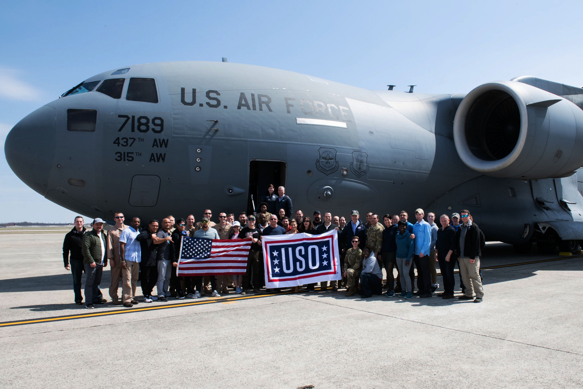 Vice Chairman’s Final USO Tour Visits Eucom, Centcom > U.S. Department ...