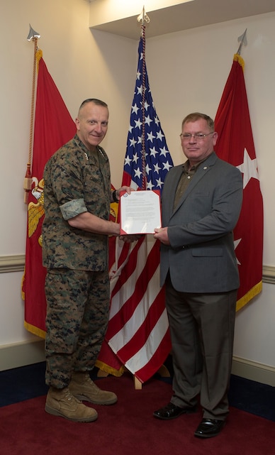 MARCORLOGCOM civilian-Marine earns prestigious Logistician of the Year ...