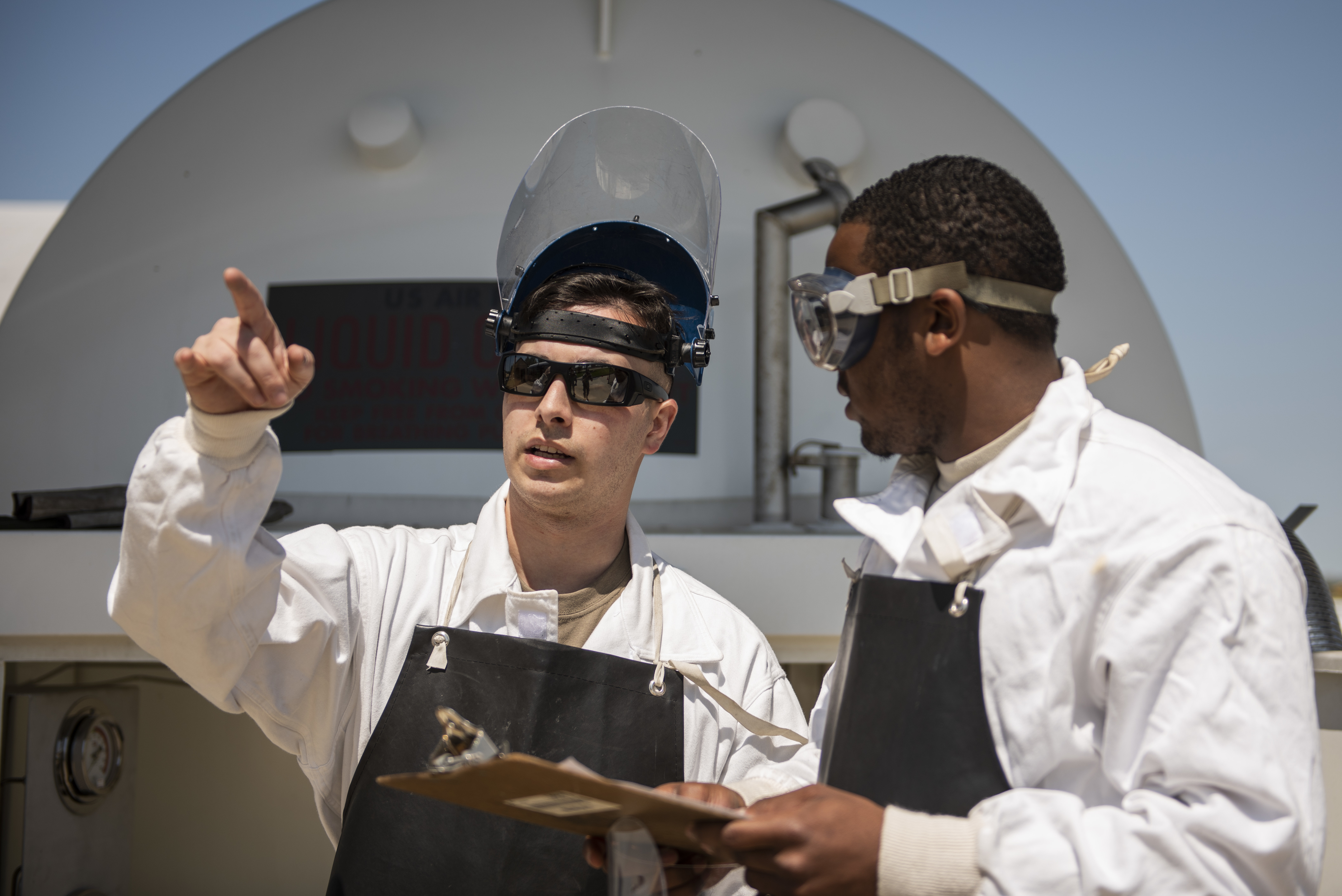 375th LRS receives liquid oxygen to support aircrew > Scott Air Force ...