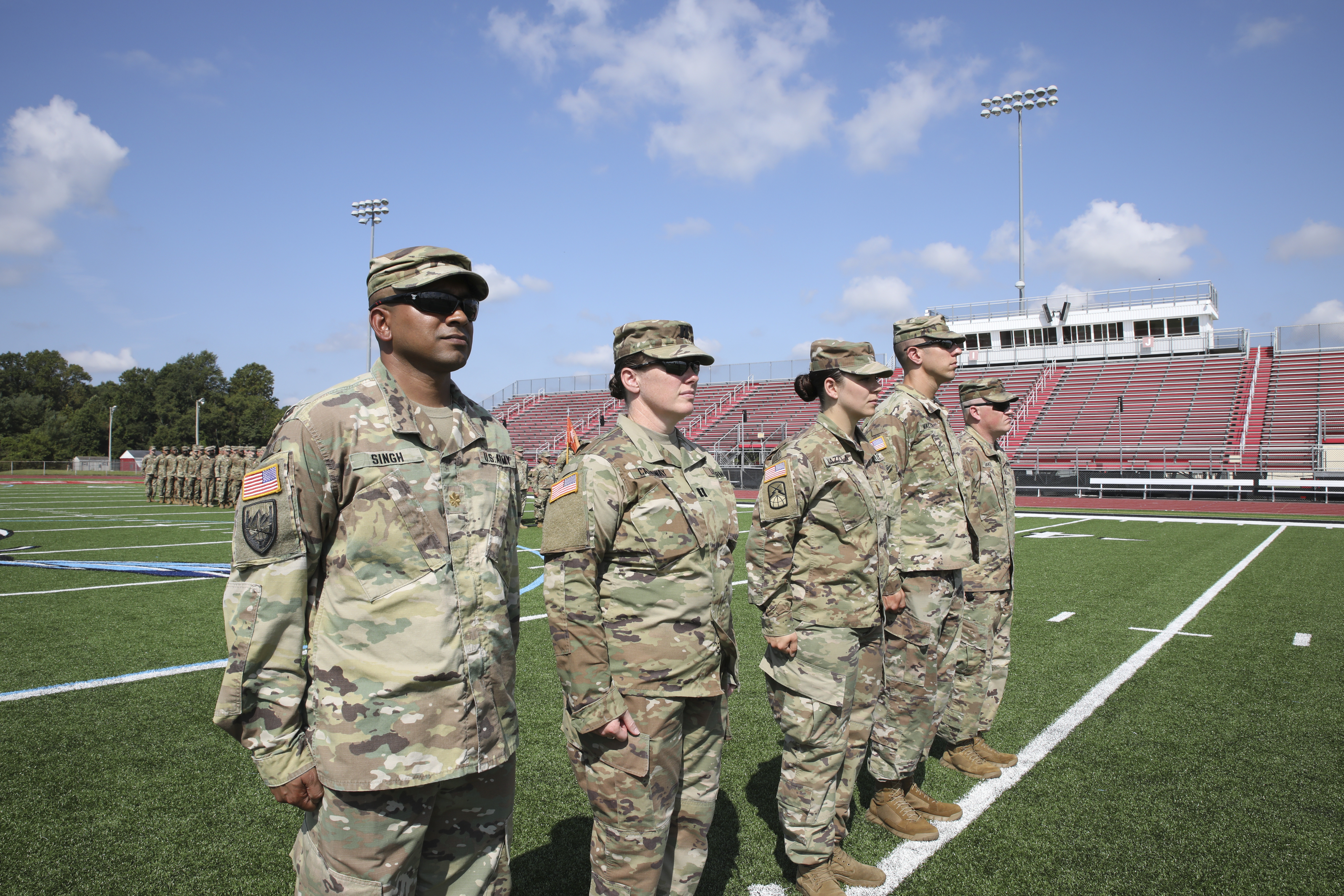 DELAWARE GUARD SENDS OFF HUNDREDS ON DEPLOYMENT > Delaware National ...