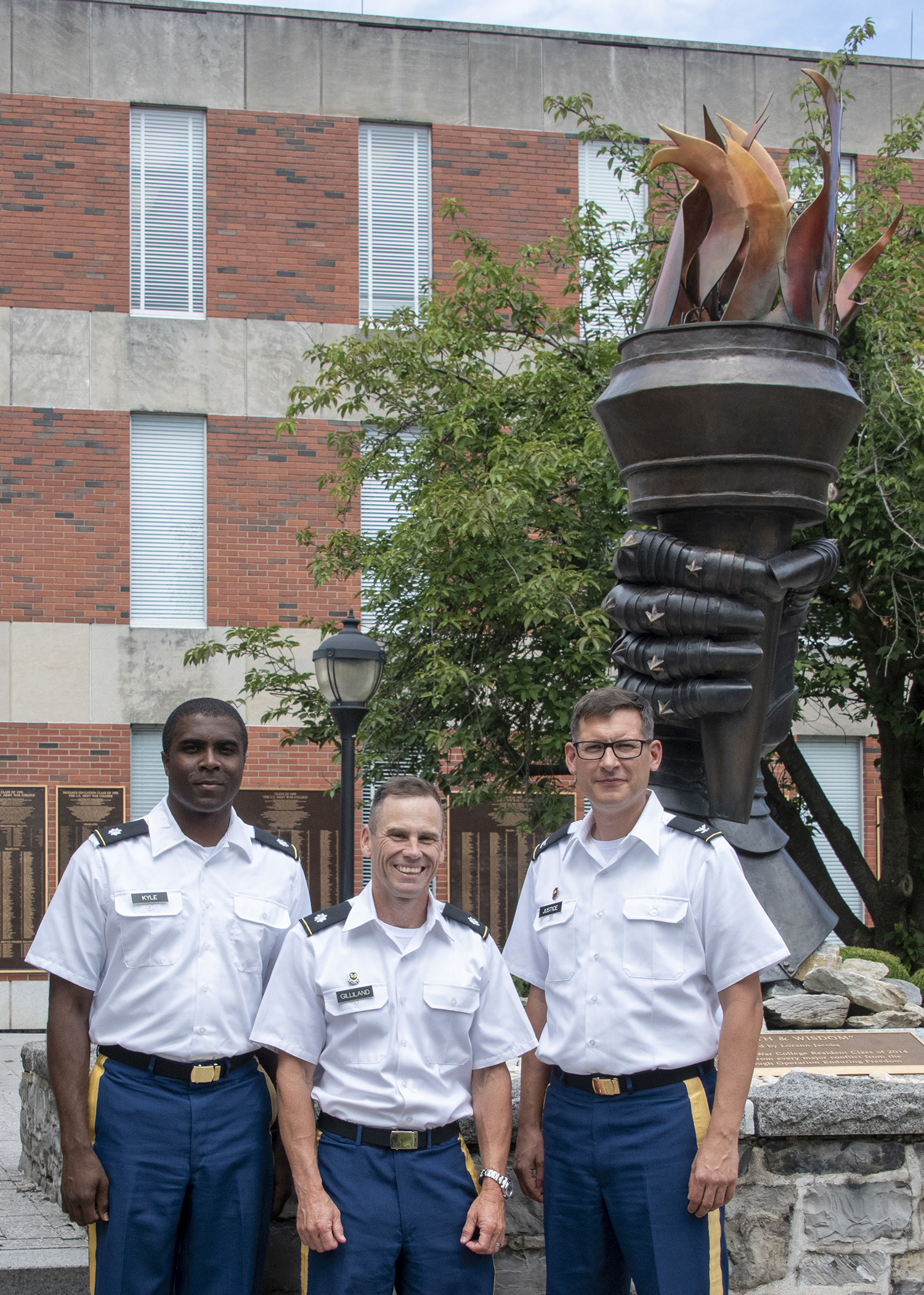 Five 7th MSC officers graduate Army War College > U.S. Army Reserve > News