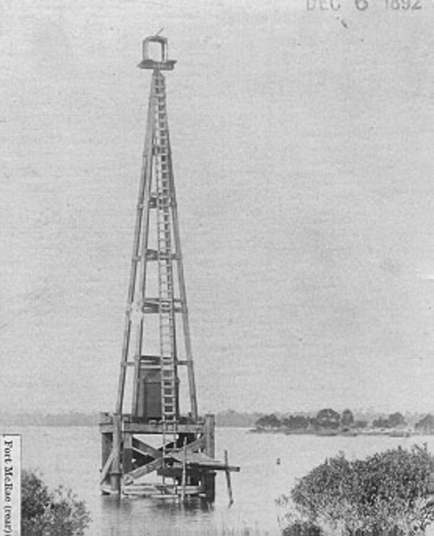 Fort McRae Light (Rear Range Beacon) > United States Coast Guard ...