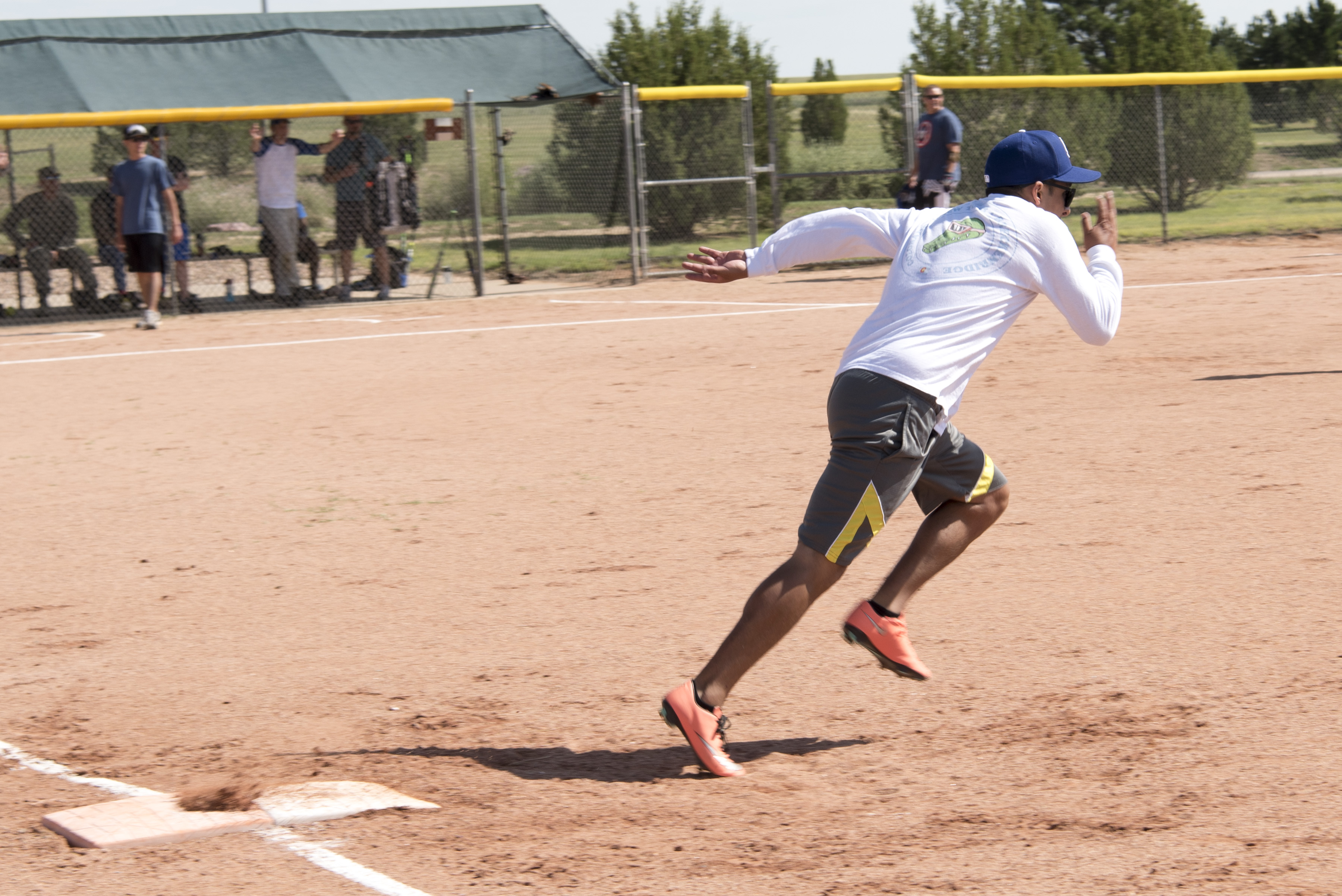 1SOPS defeats 4SOPS during intramural softball championships > Air ...