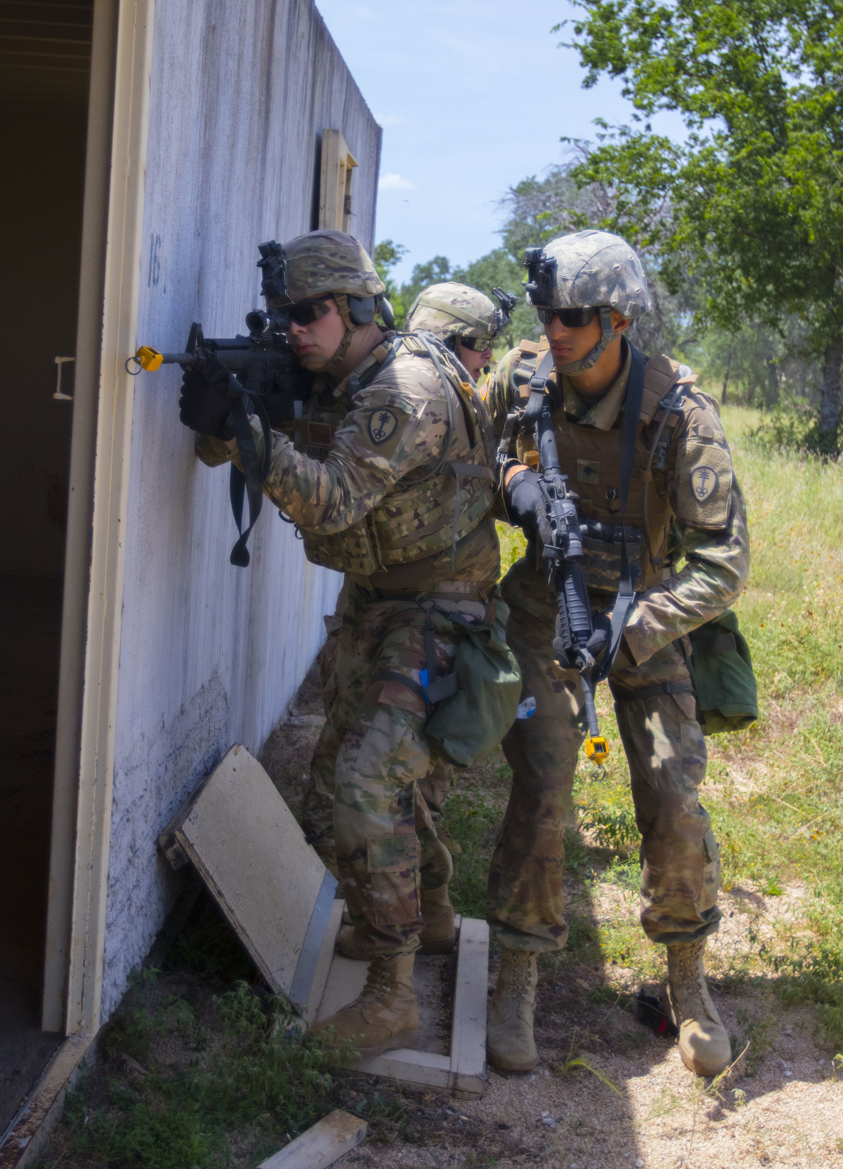Military Police Soldiers’ Energy Remains High During Training > U.S ...