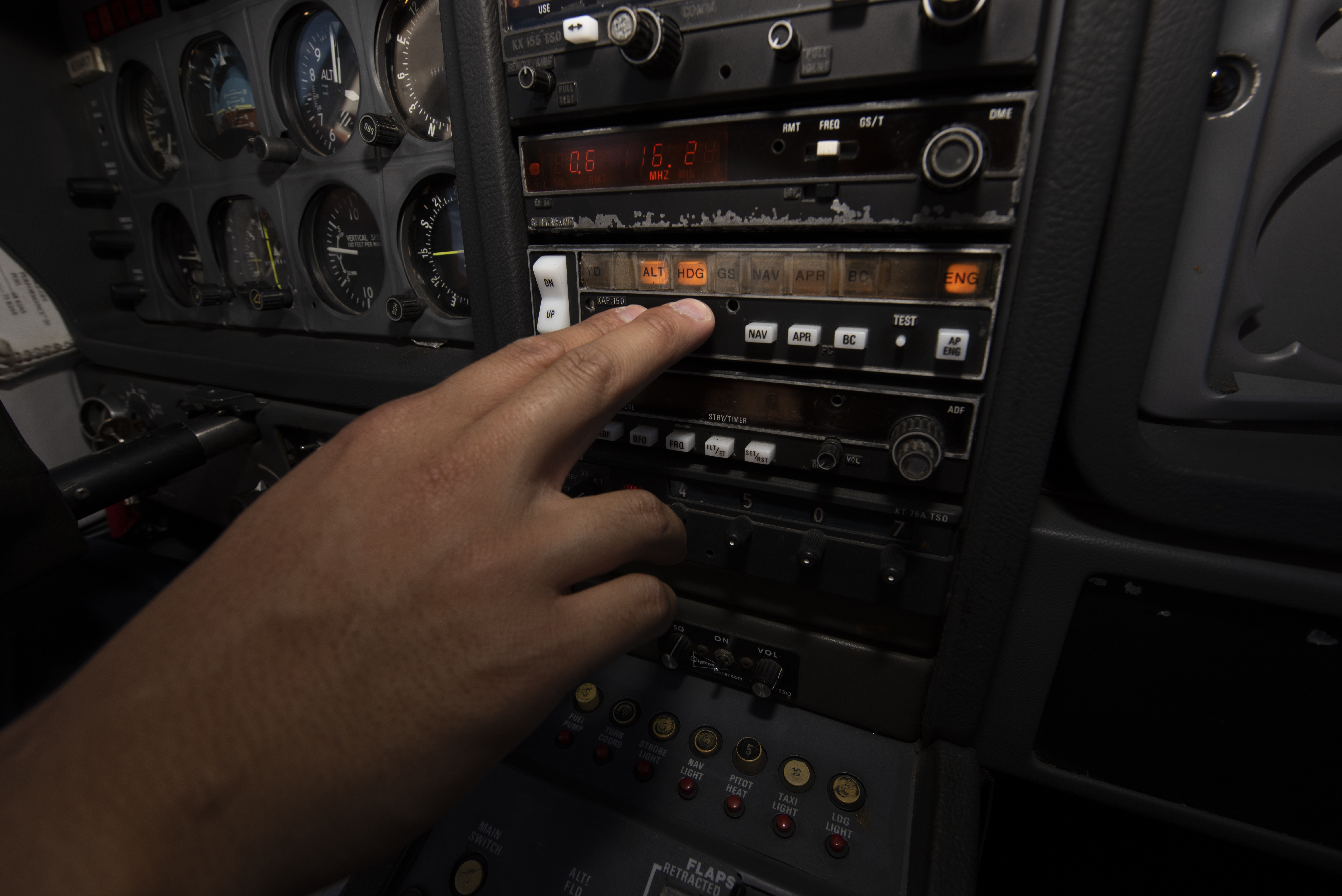 Team Travis sergeant earns RPA pilot wings > Air Mobility Command > Display