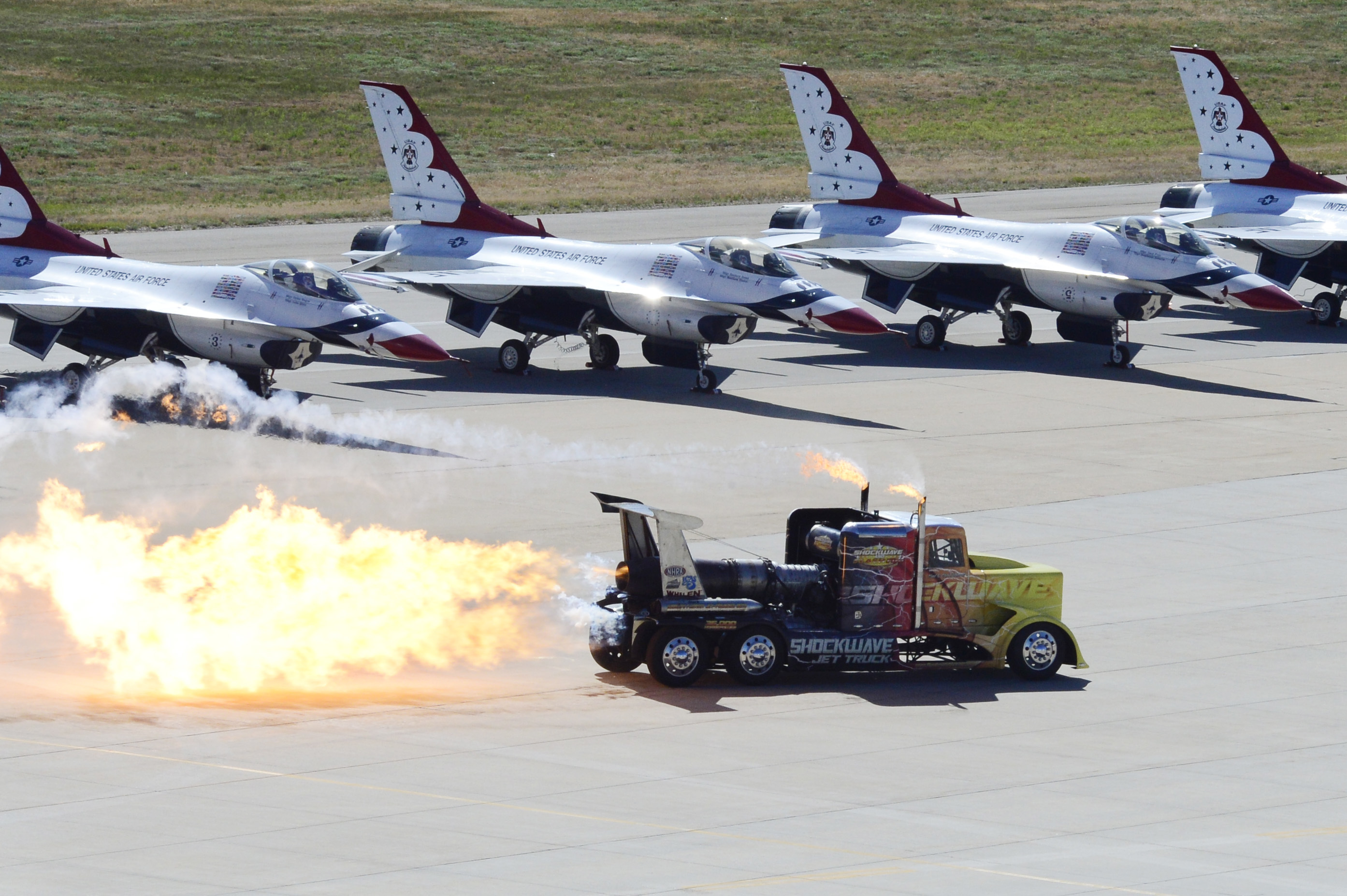 Shockwave to bring heat at Thunder Over Georgia Air Show > Air Force ...