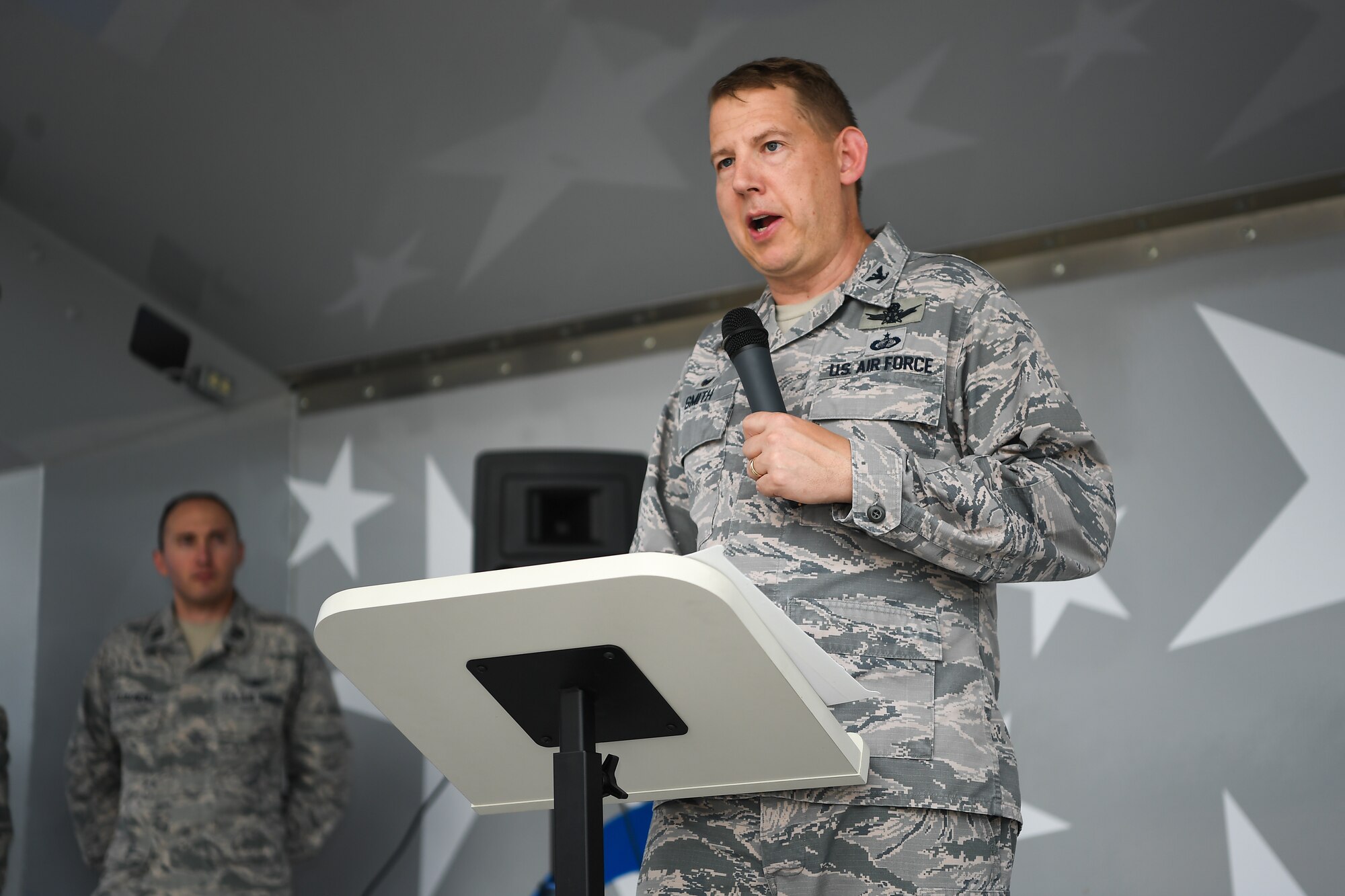 Col. Smith hosts CC call, opens Bennie’s > Air Force Test Center > News