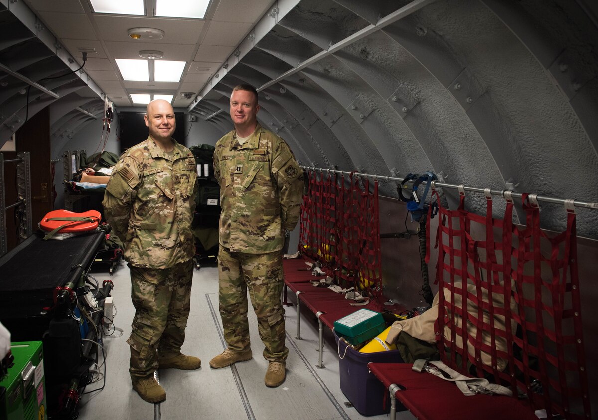 Scott aeromedical Airmen respond to emergency on commercial flight ...