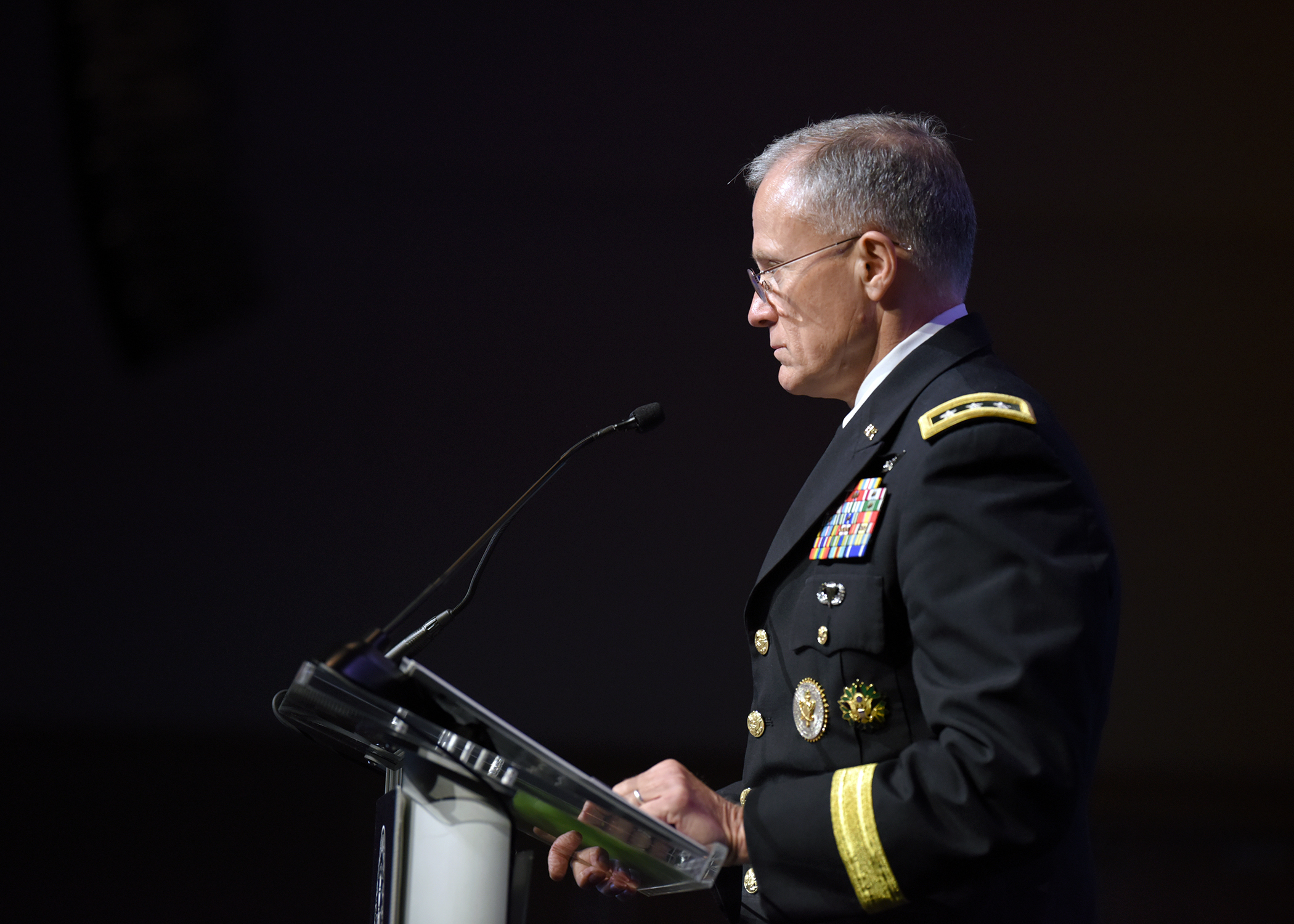 Defense Intelligence Agency leaders kick-off DoDIIS Worldwide ...