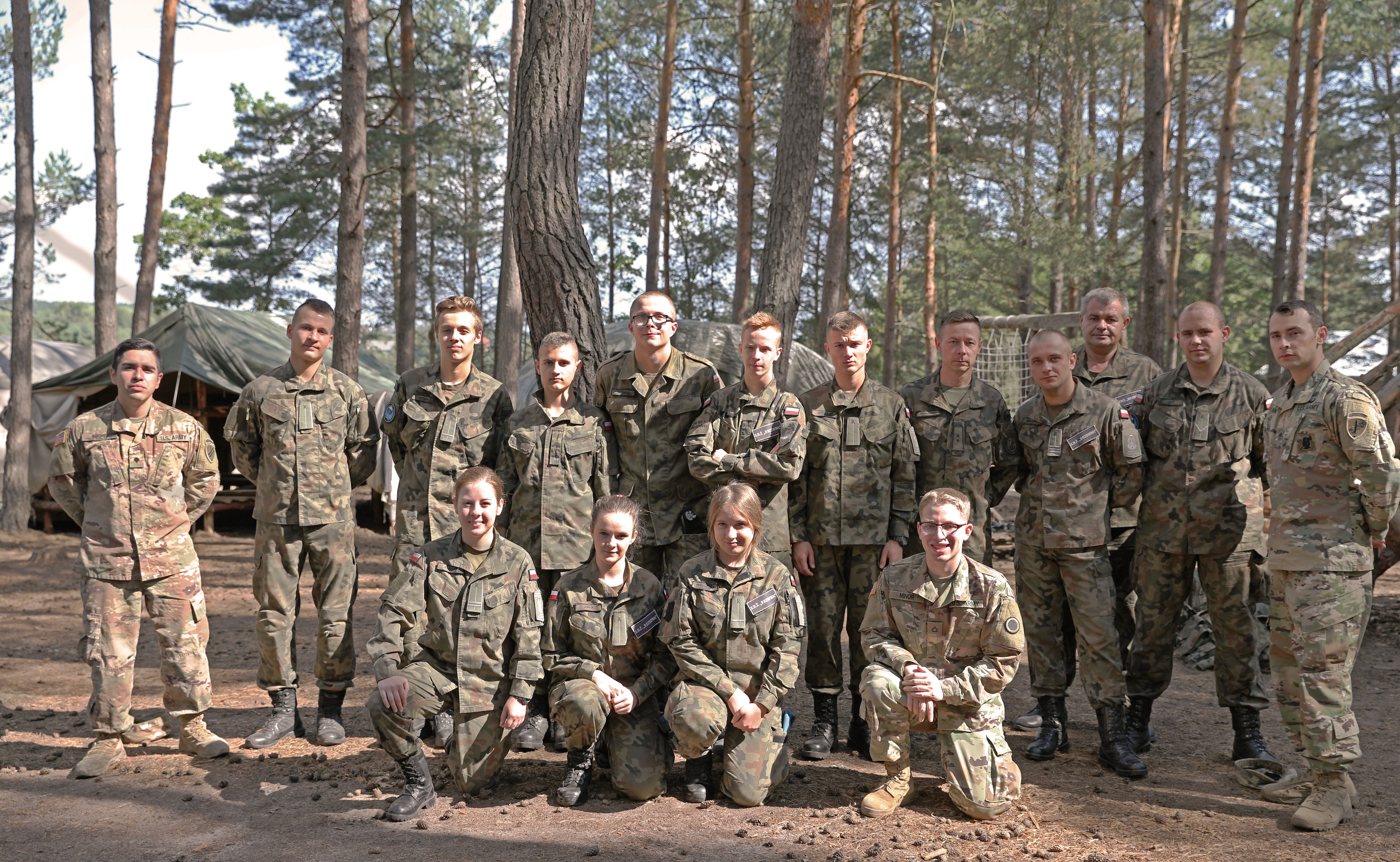 U.S. Soldiers train Poland's future defenders > U.S. Army Reserve ...