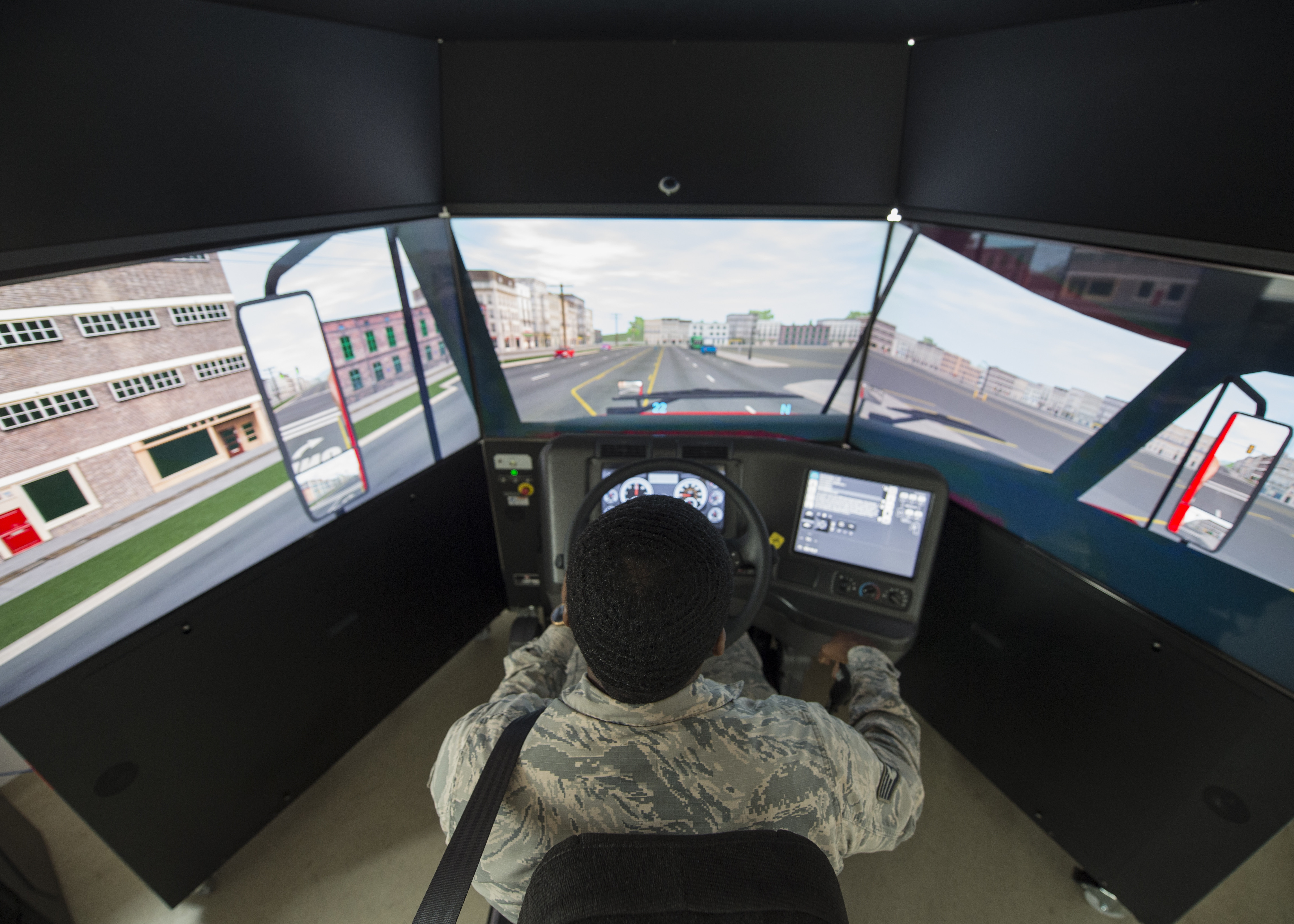 86th VRS rolls onto virtual highway > Air Force > Article Display