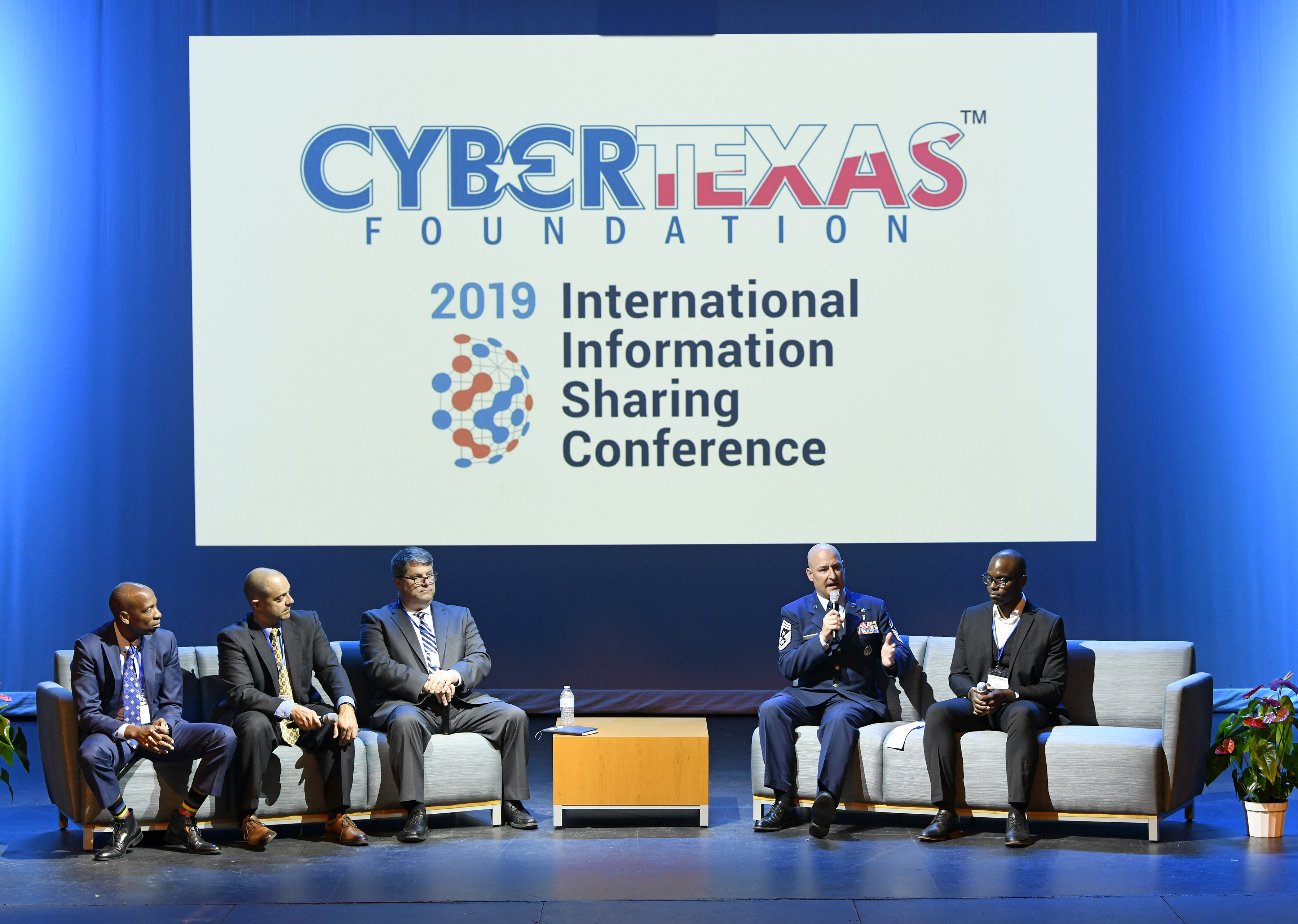 AFCYBER Airmen highlighted during cyber conference > Air Force Test ...