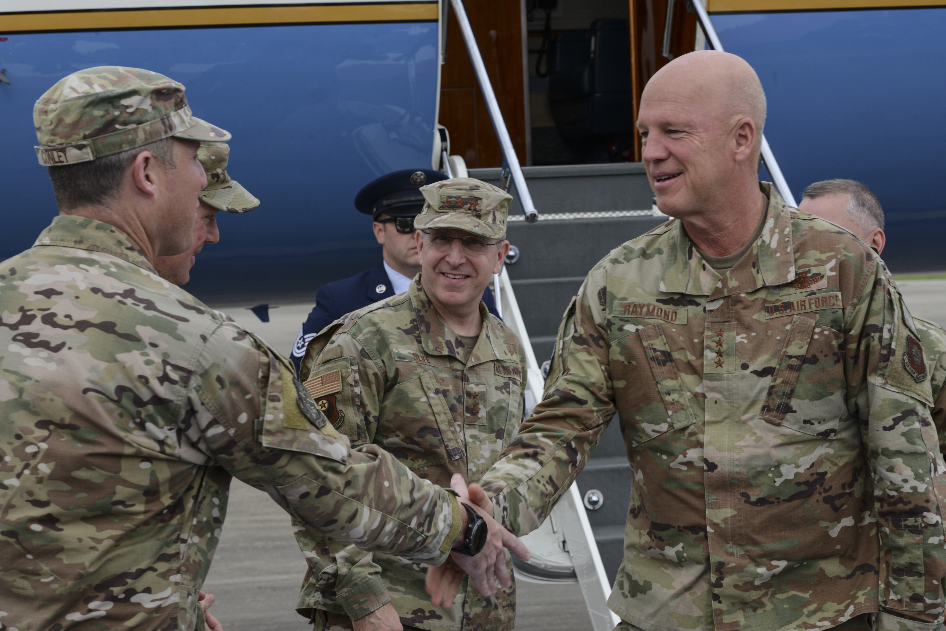 Commander of Air Force Space Command visits AFSOC > Air Force Special ...