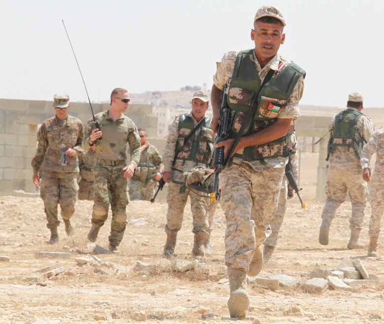 USAR, NJARNG, Jordanian soldiers conduct MEDEVAC training > U.S. Army ...