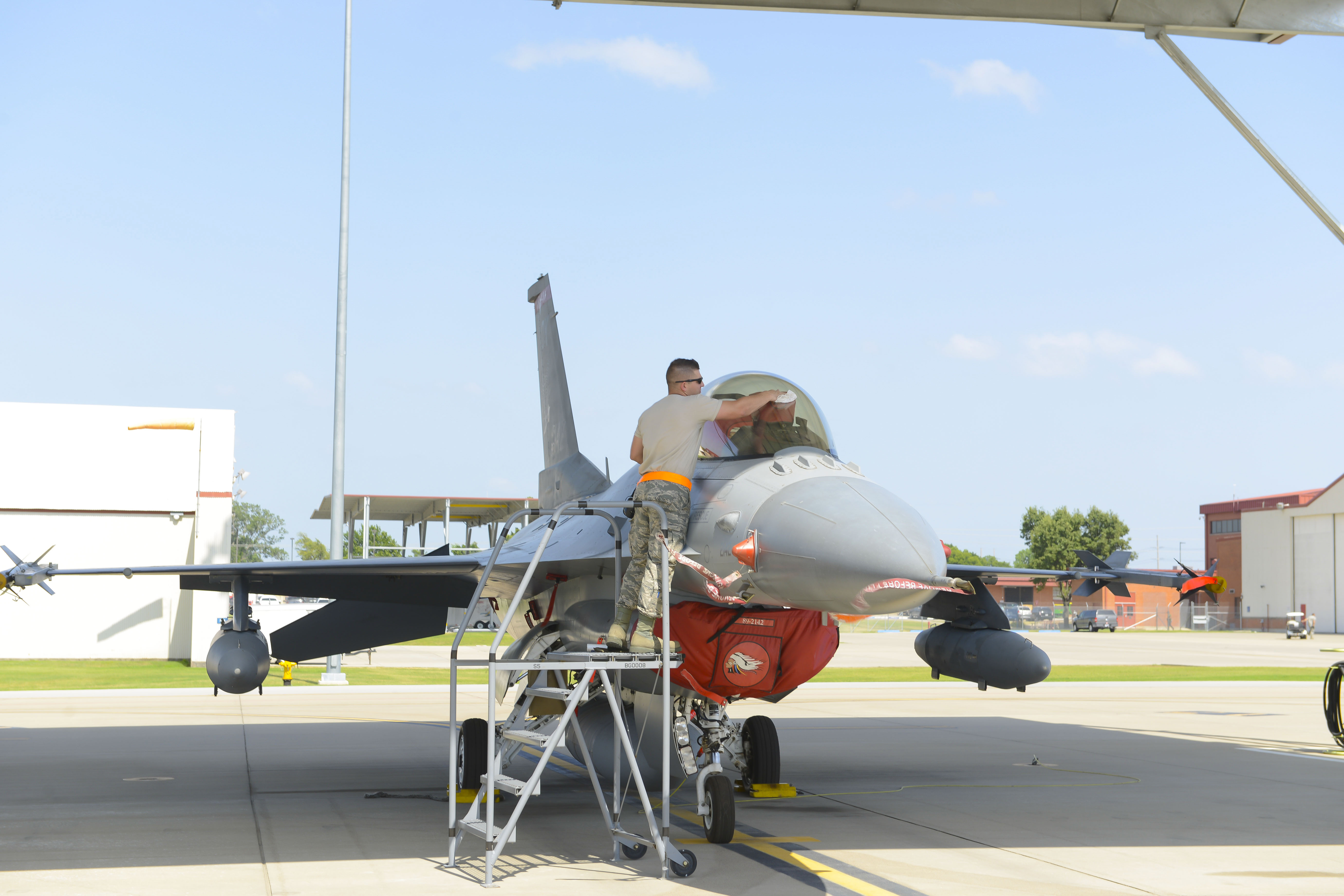 New product developed in part by AFRL provides F-16 pilots with better ...