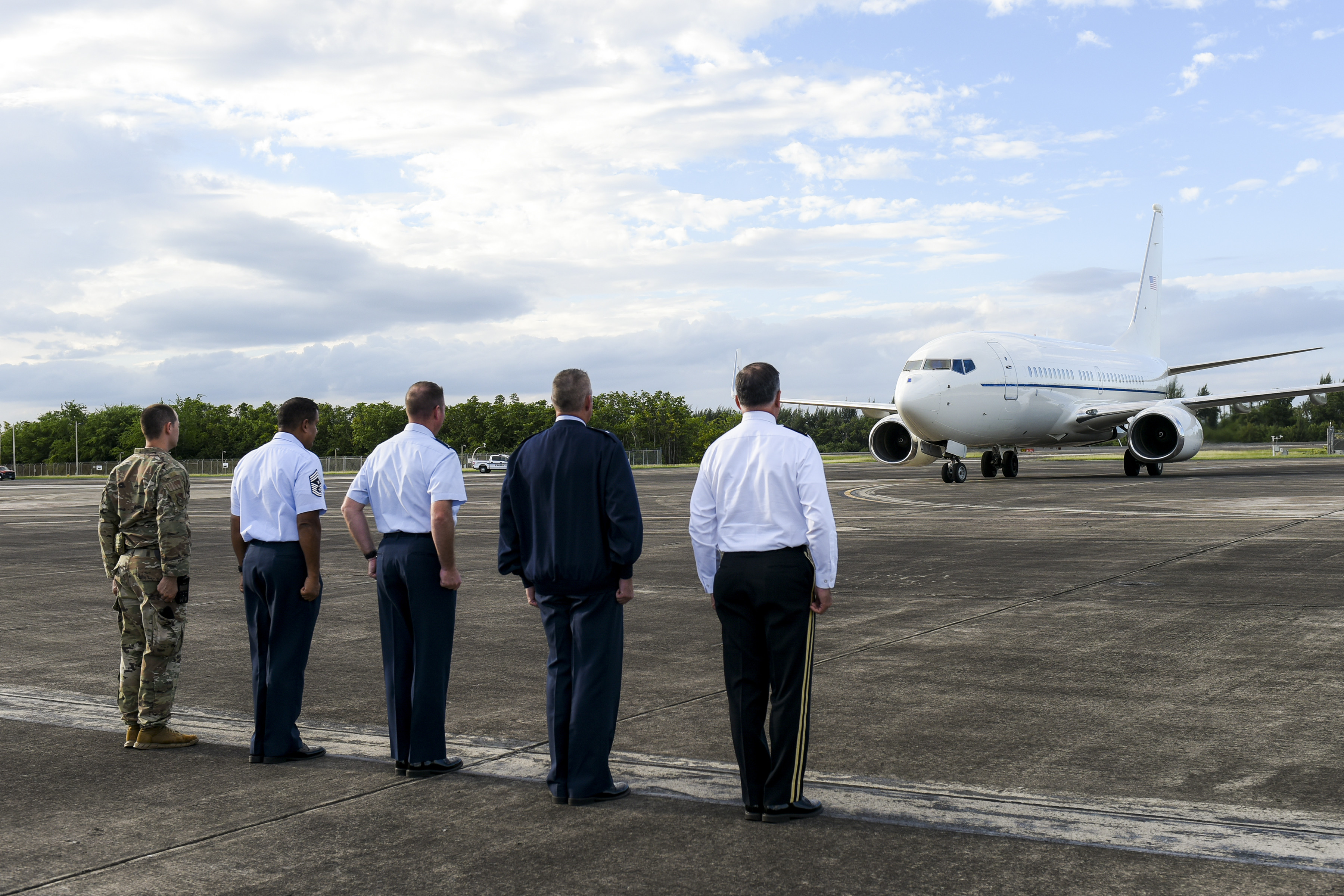 Gen. Lengyel visits the Puerto Rico National Guard at Muñiz Air ...
