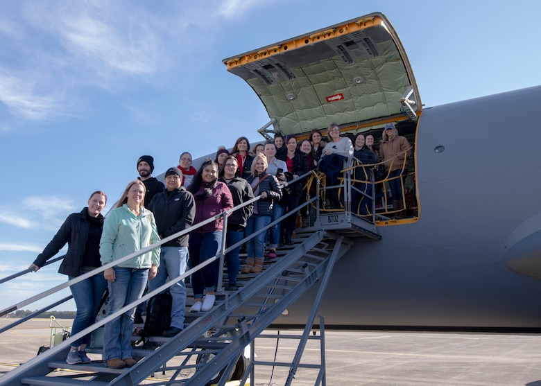SJAFB Key Spouses experience final KC-135 flight > Seymour Johnson Air ...